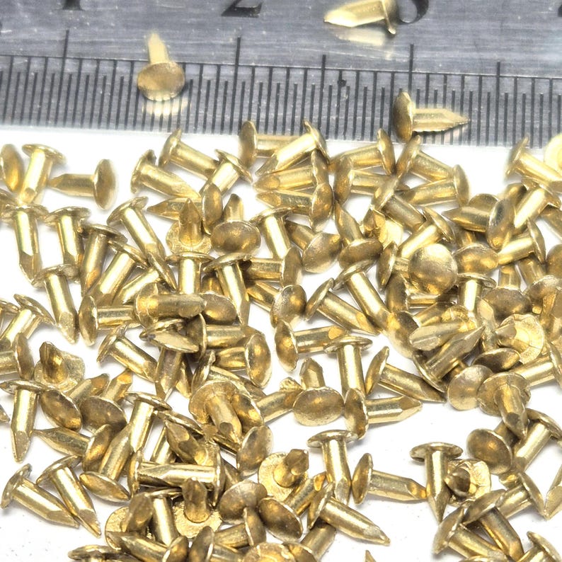 Solid Brass Nails #18 X 5/32" - 1" (1.2 X 4-25mm) Round Head, Golden ...