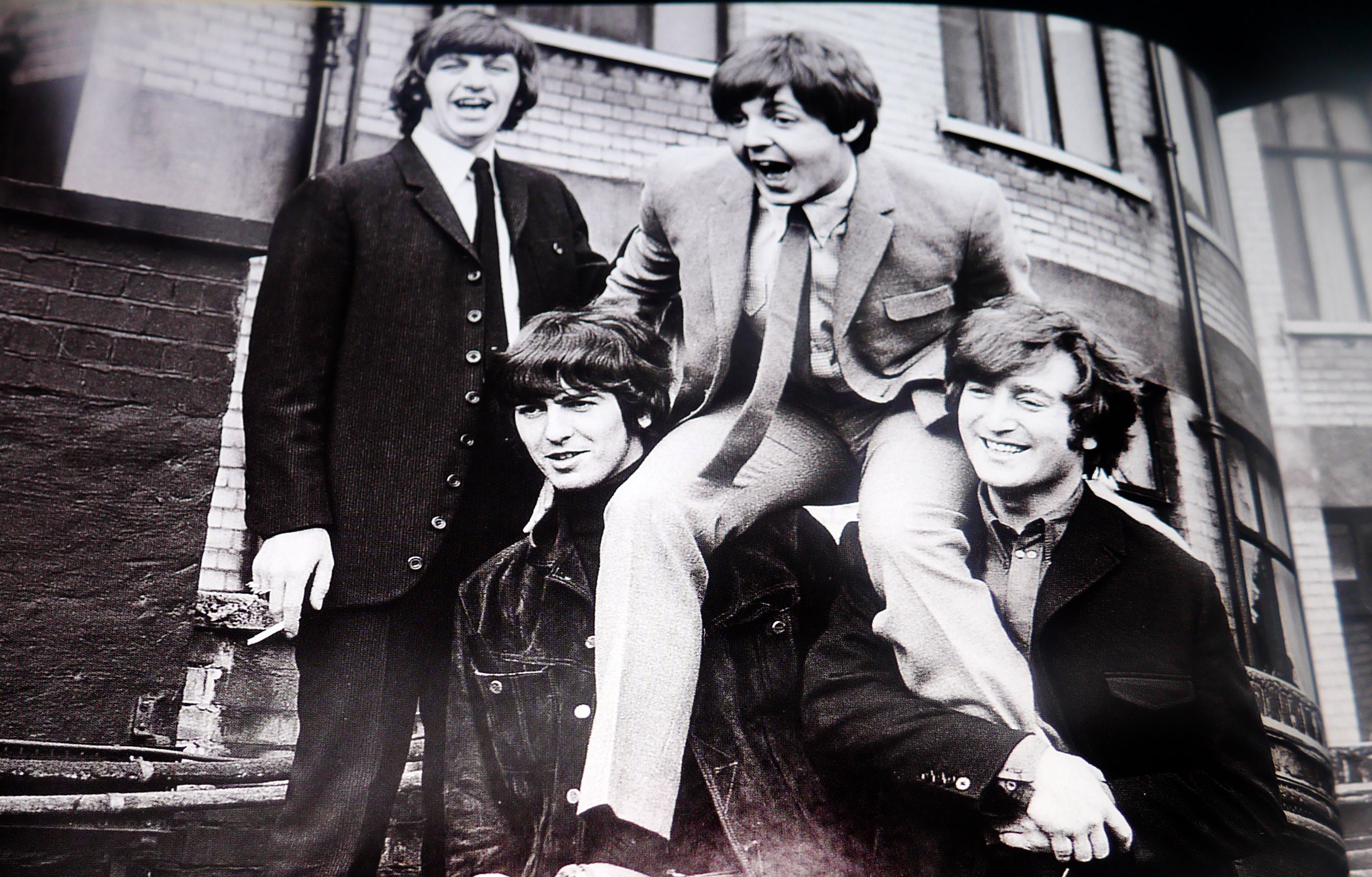 John Paul George & Ringo: The Definitive Illustrated Chronicle of the ...