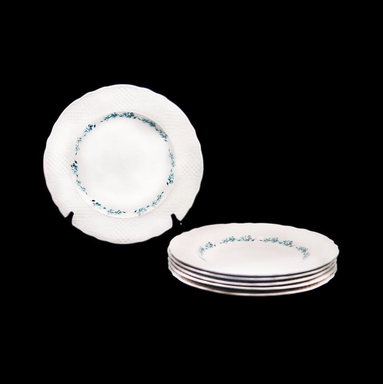 Six Simpsons Potters Providence dinner plates. Marlborough Old English ...