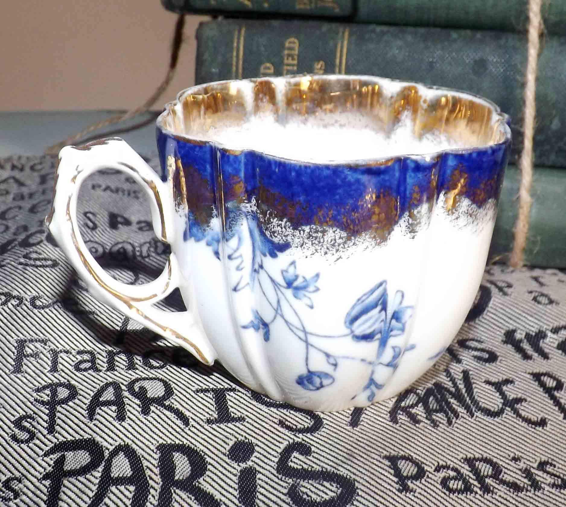 Antique (1840 - 1890) Aynsley hand-painted flow-blue tea cup. Pattern ...