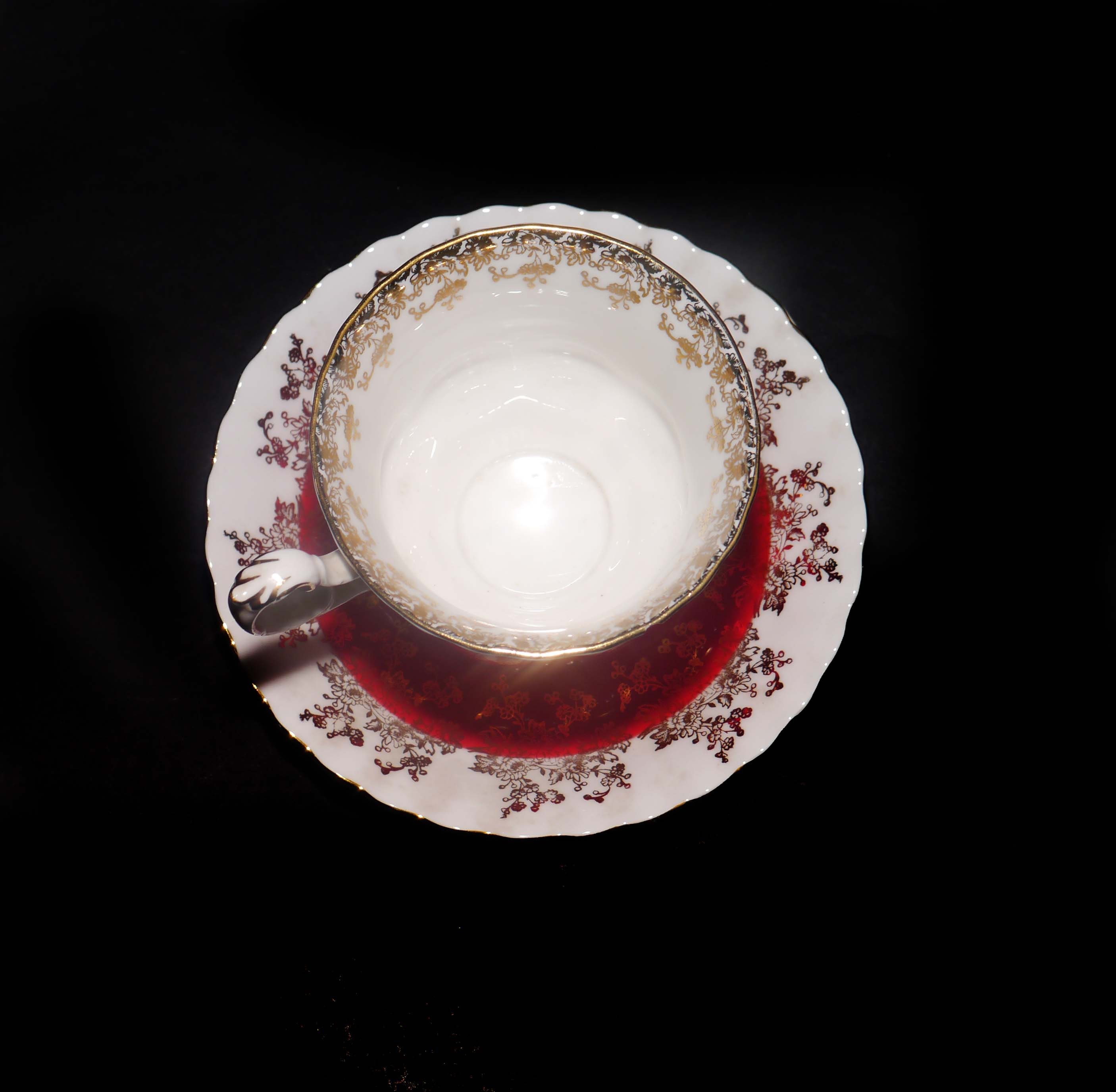 Vintage (1980s) Royal Albert Regal Series 4396 maroon and gold filigree ...