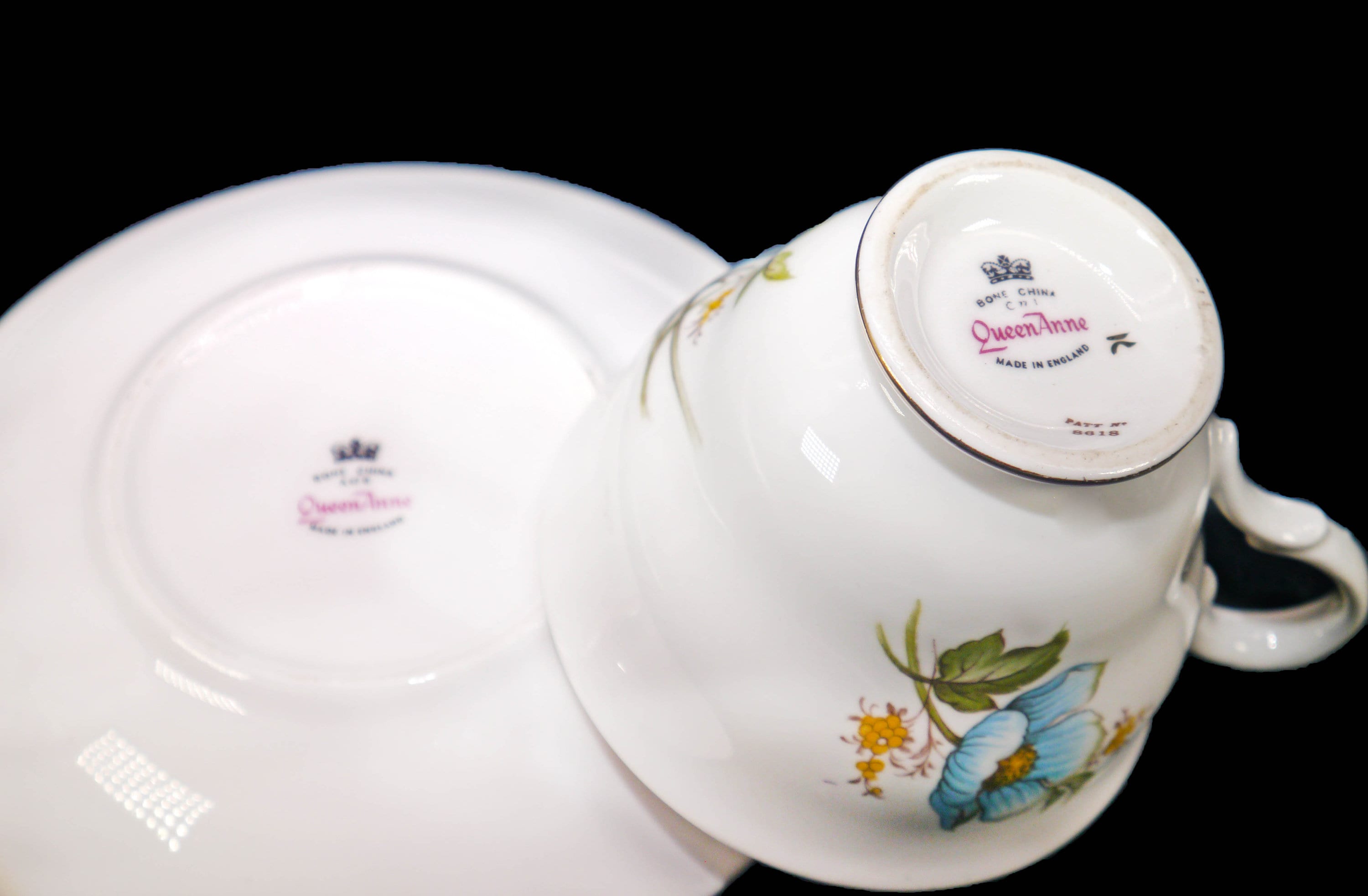 Pair of Queen Anne 8618 Bone China Cup and Saucer Sets Made in - Etsy