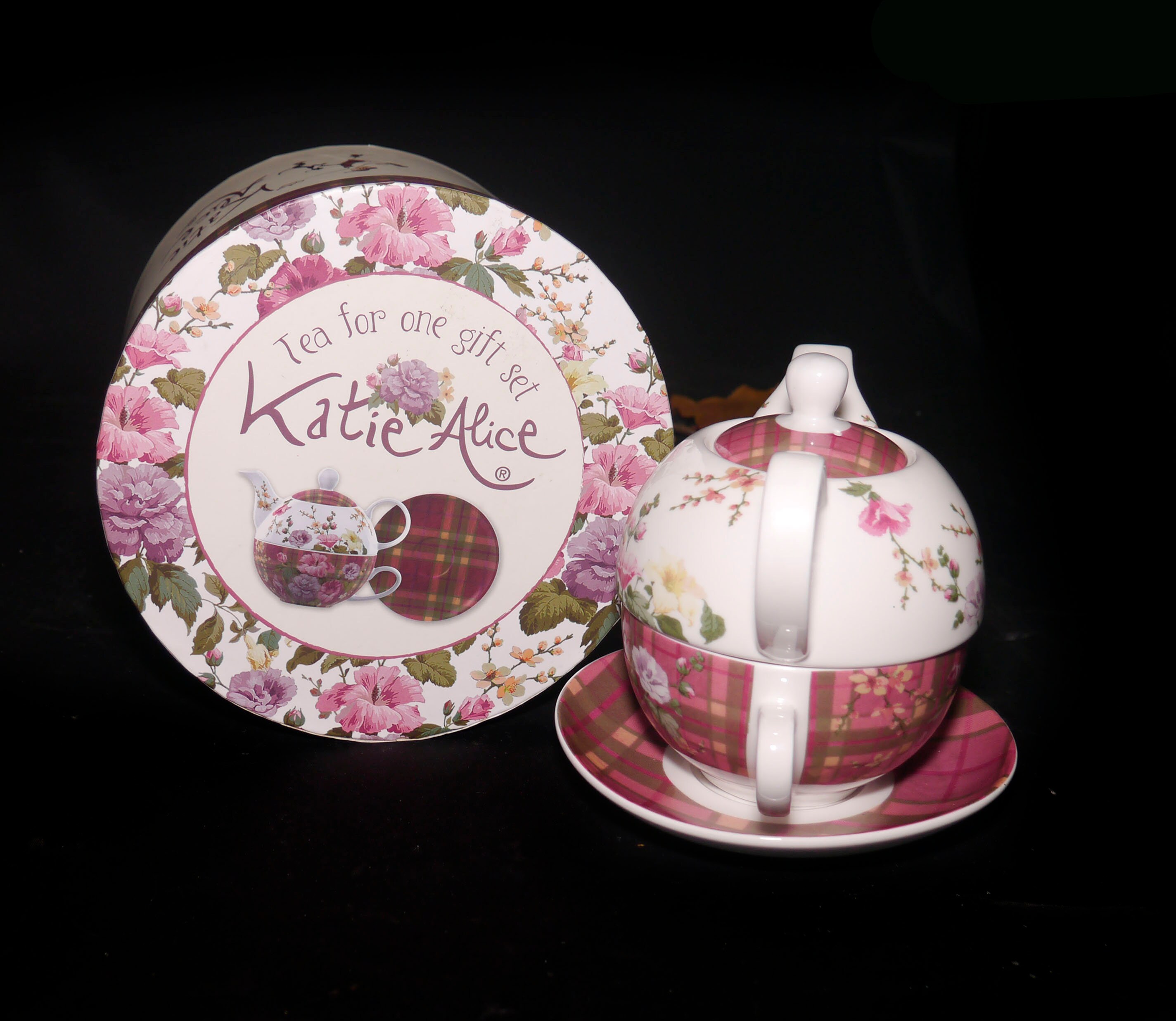 Katie Alice Highland Fling Tea-for-One gift set. Teapot, lid, stackable ...