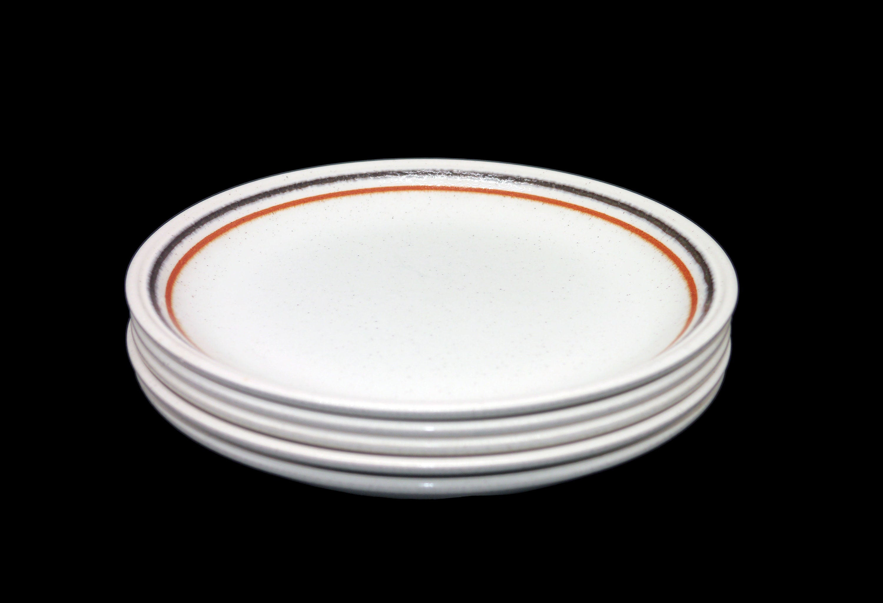 Five Biltons BIL12 stoneware dinner plates made in England.