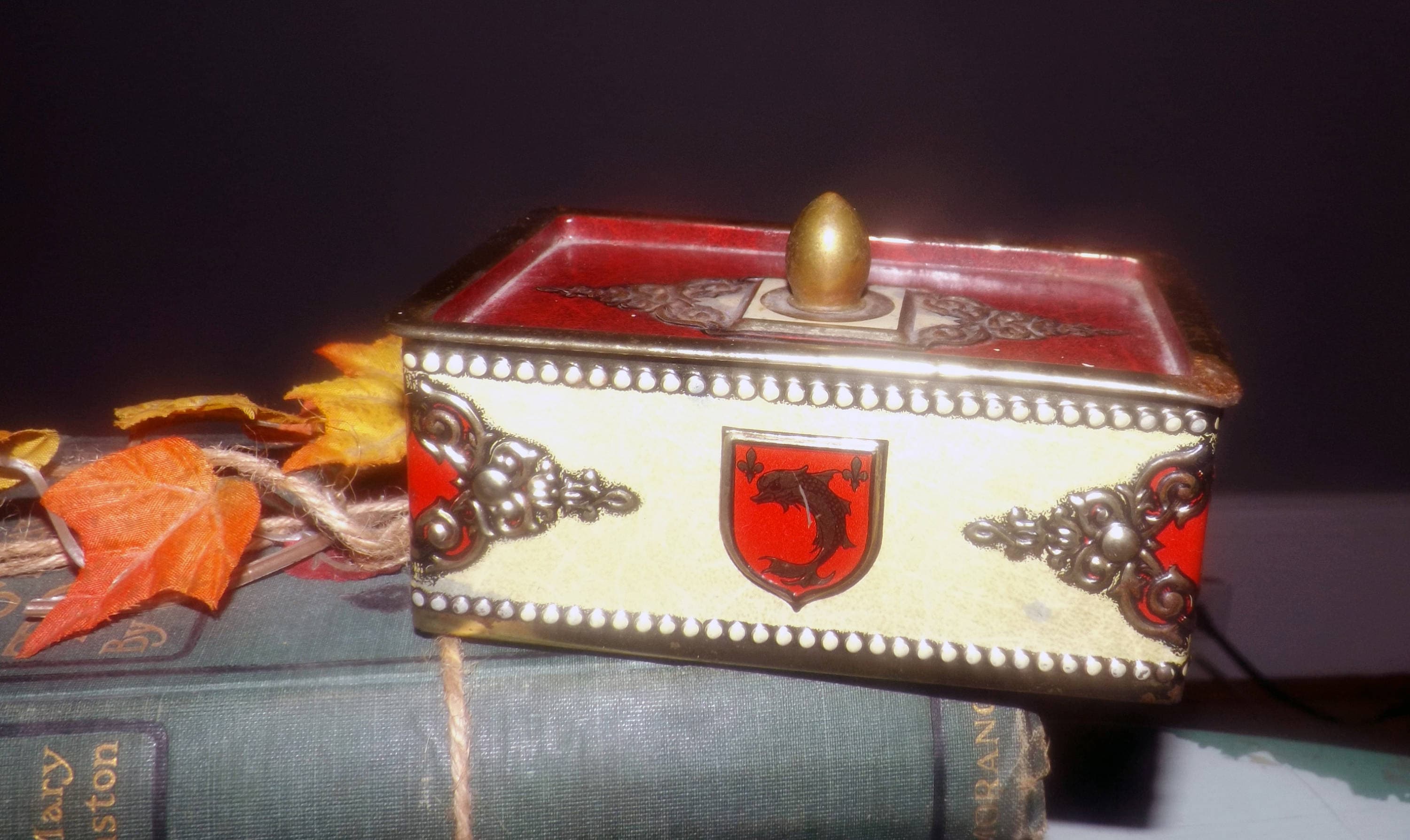 Vintage (1930s) Blue Bird Toffee tin | Harry Vincent Confectionery ...