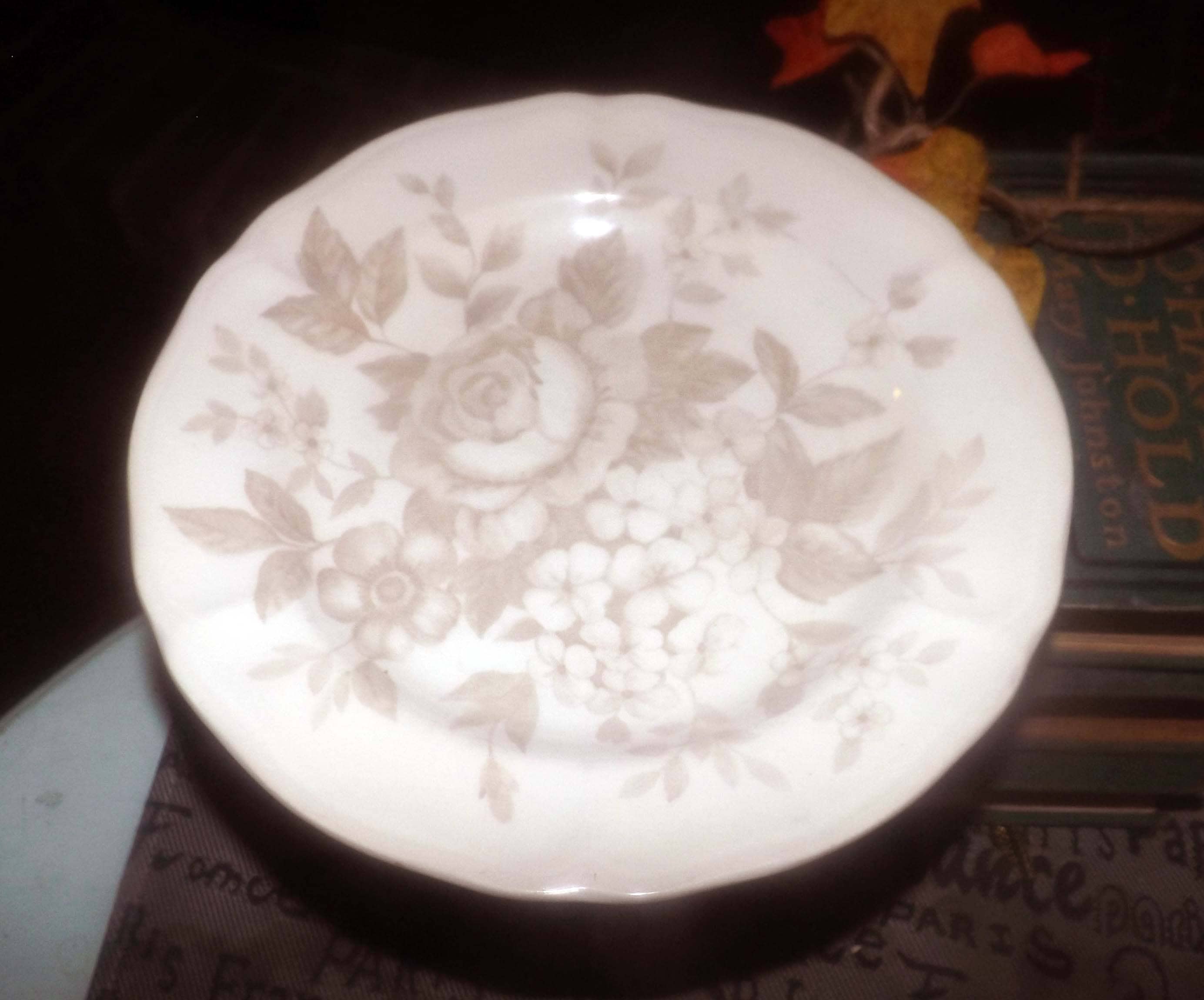 Set of five vintage (1980s) Eaton Home salad or side plates. Taupe ...