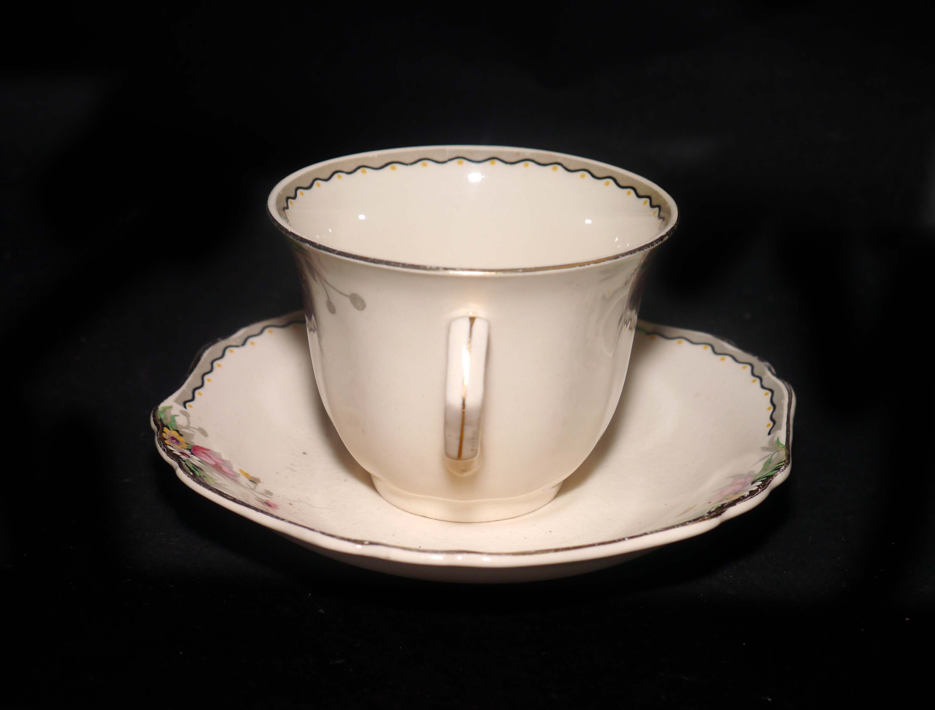 Drink & Barware Tea Cups & Sets 1920s Antique John Maddock Daisy cup ...