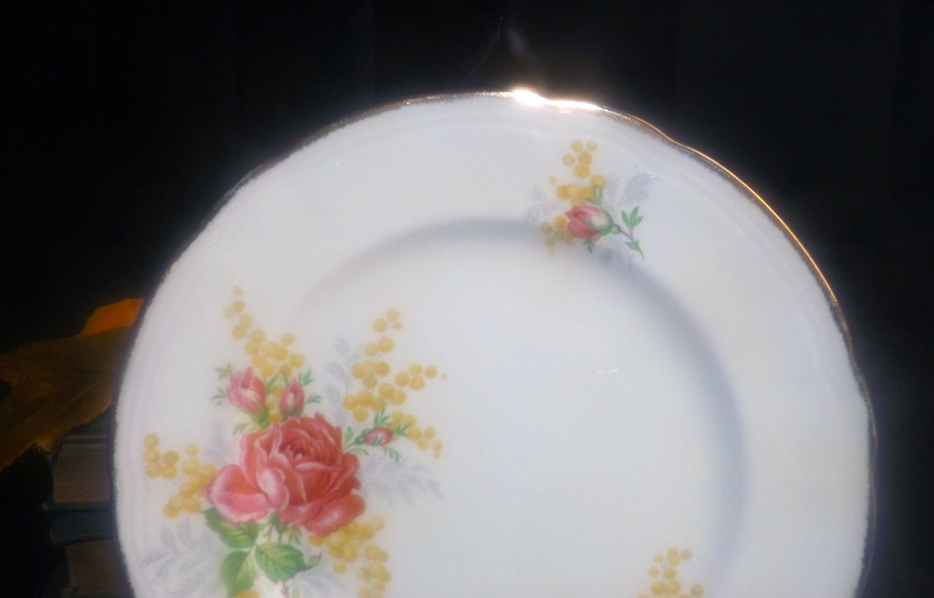 Vintage (1930s) Alfred Meakin Rosemont salad plate. Pink roses, gold ...
