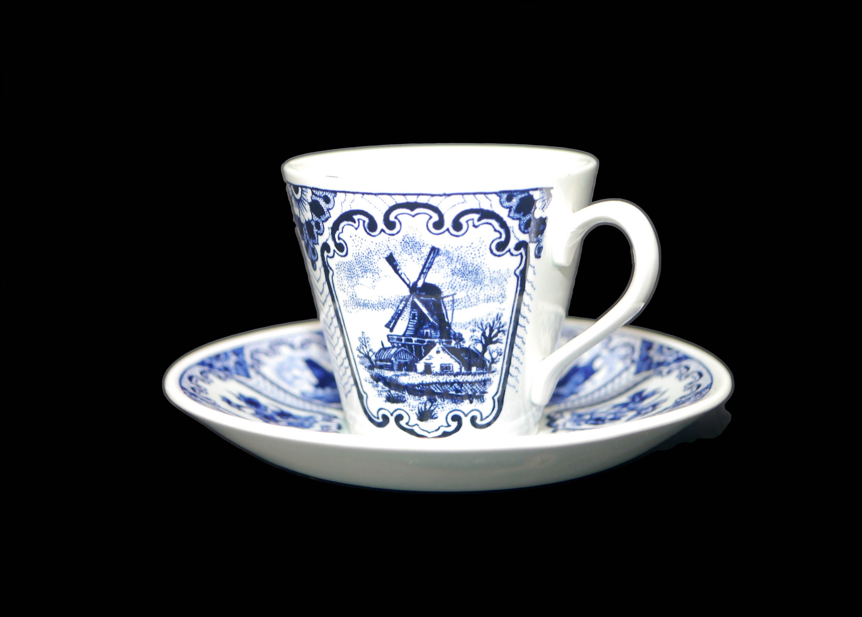 Delft Royal Sphinx Pottery | Petrus Regout Maastricht Old Dutch ...