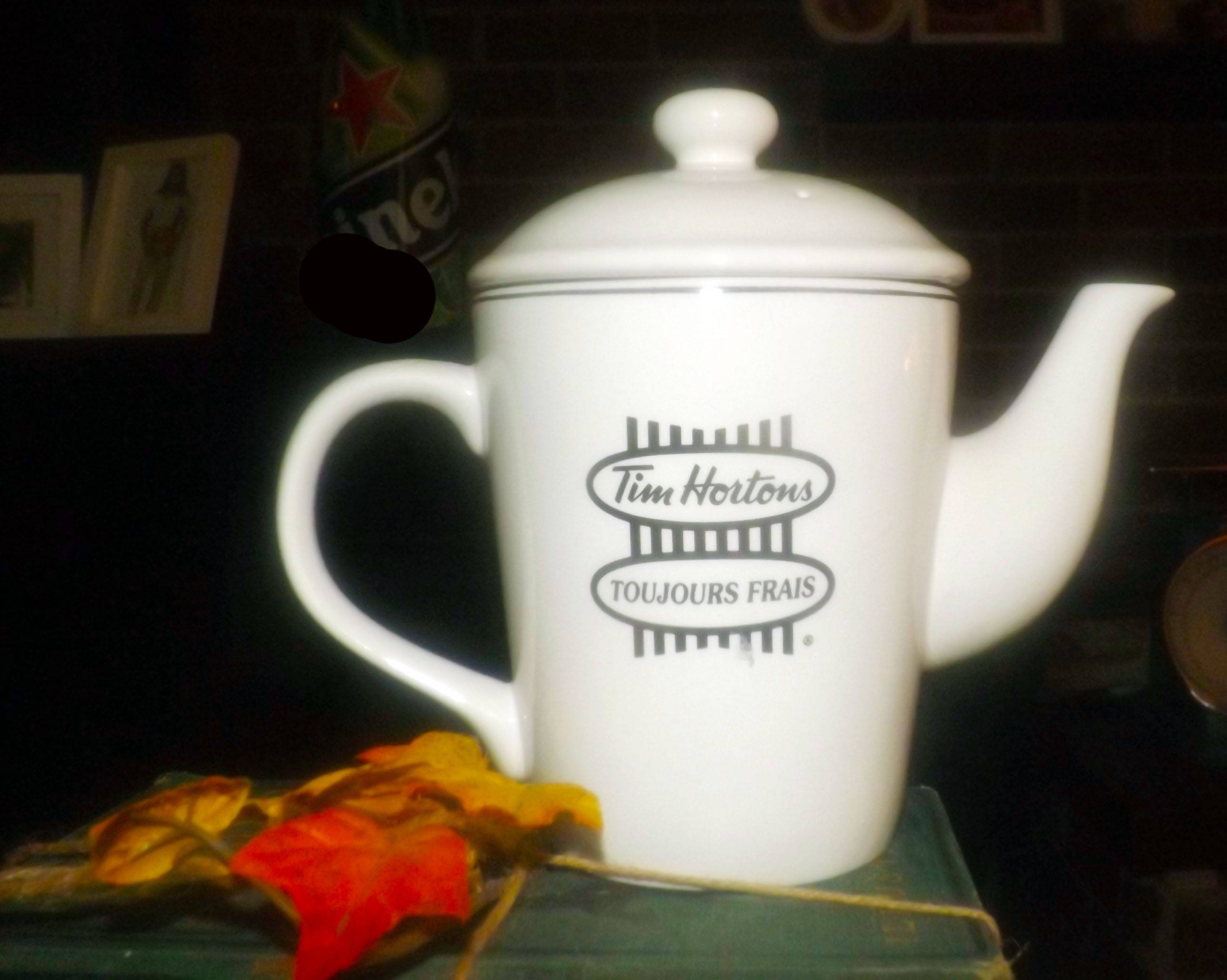 Vintage Tim Hortons 2-cup stoneware teapot with lid. Brown logo and ...