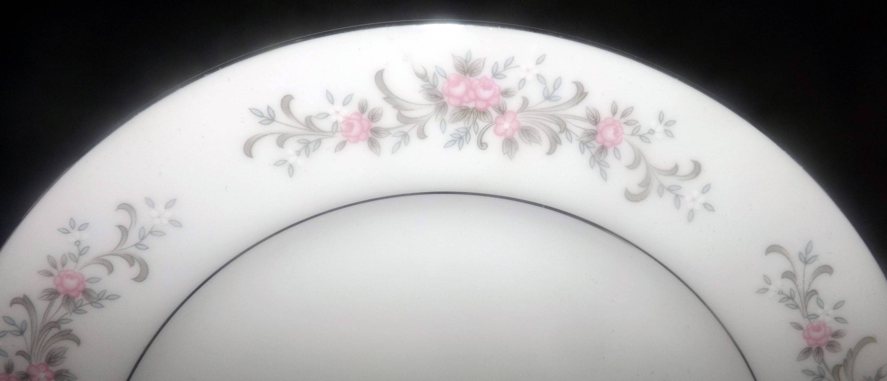 Set of five vintage (1970s) Premiere Fine China Rose Garden 3740 large ...