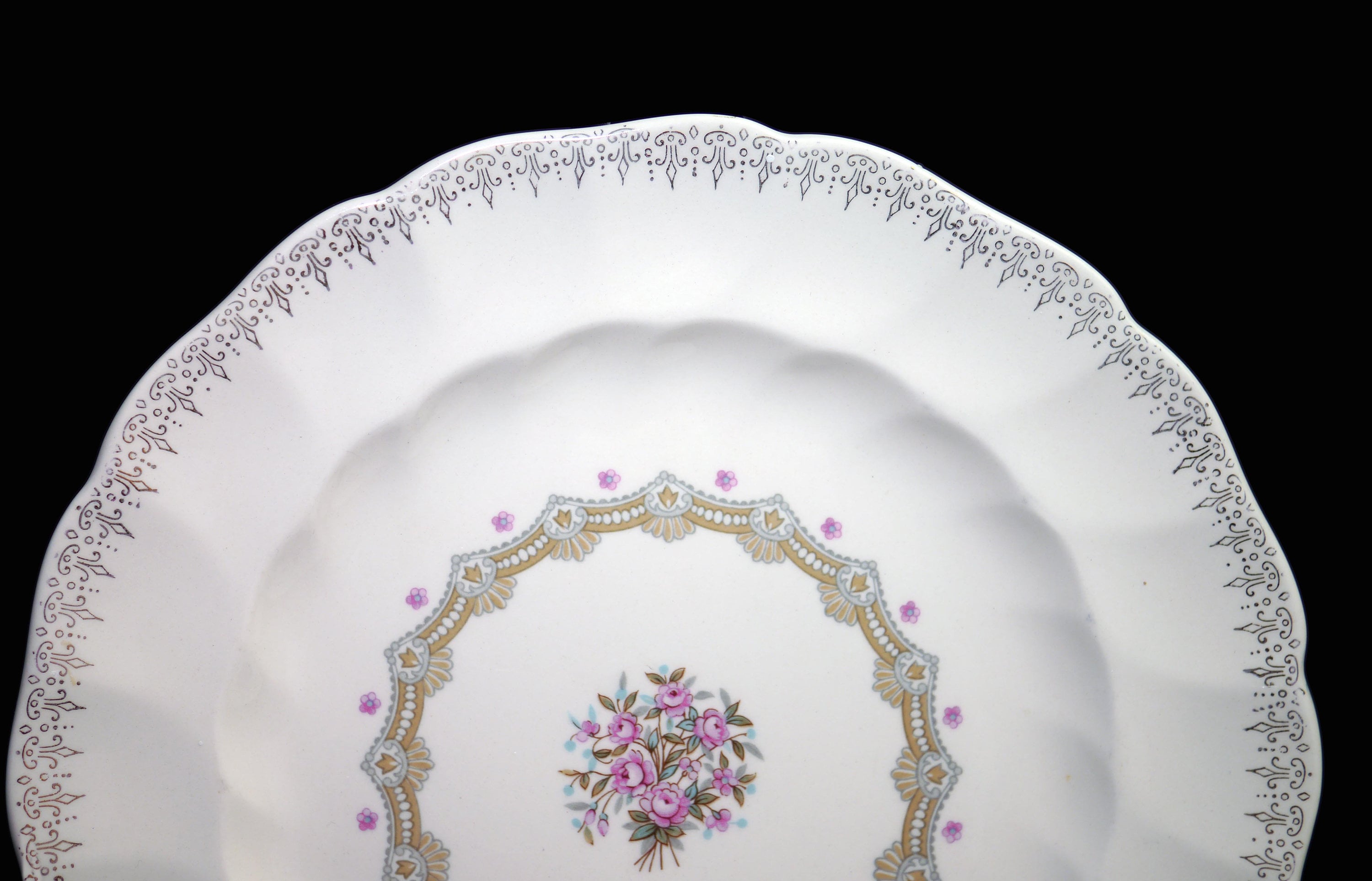 Sovereign Potters Fidelity Small Dinner or Luncheon Plate. - Etsy Canada