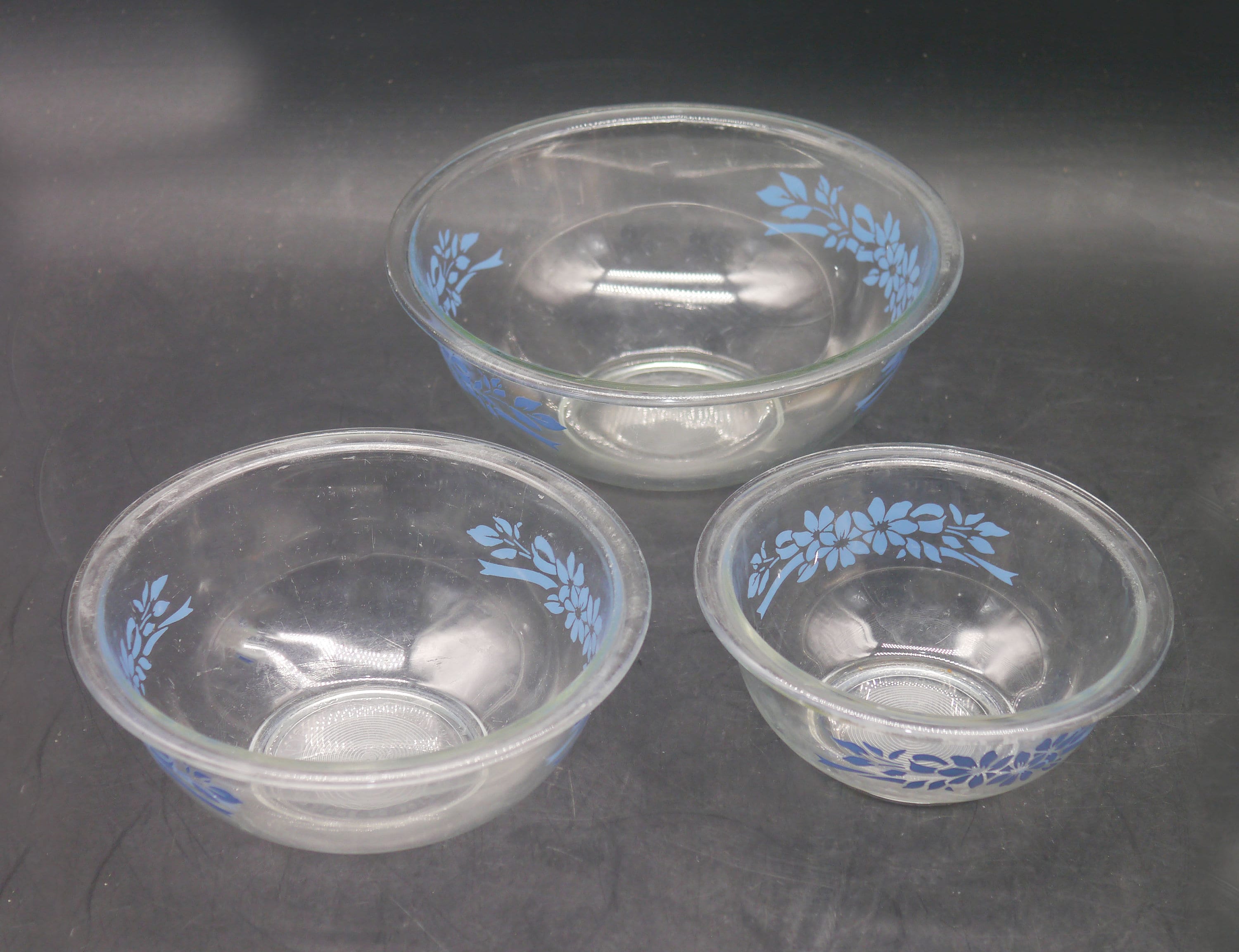 Three Pyrex PYR39 blue-and-white glass mixing bowls made in the USA ...
