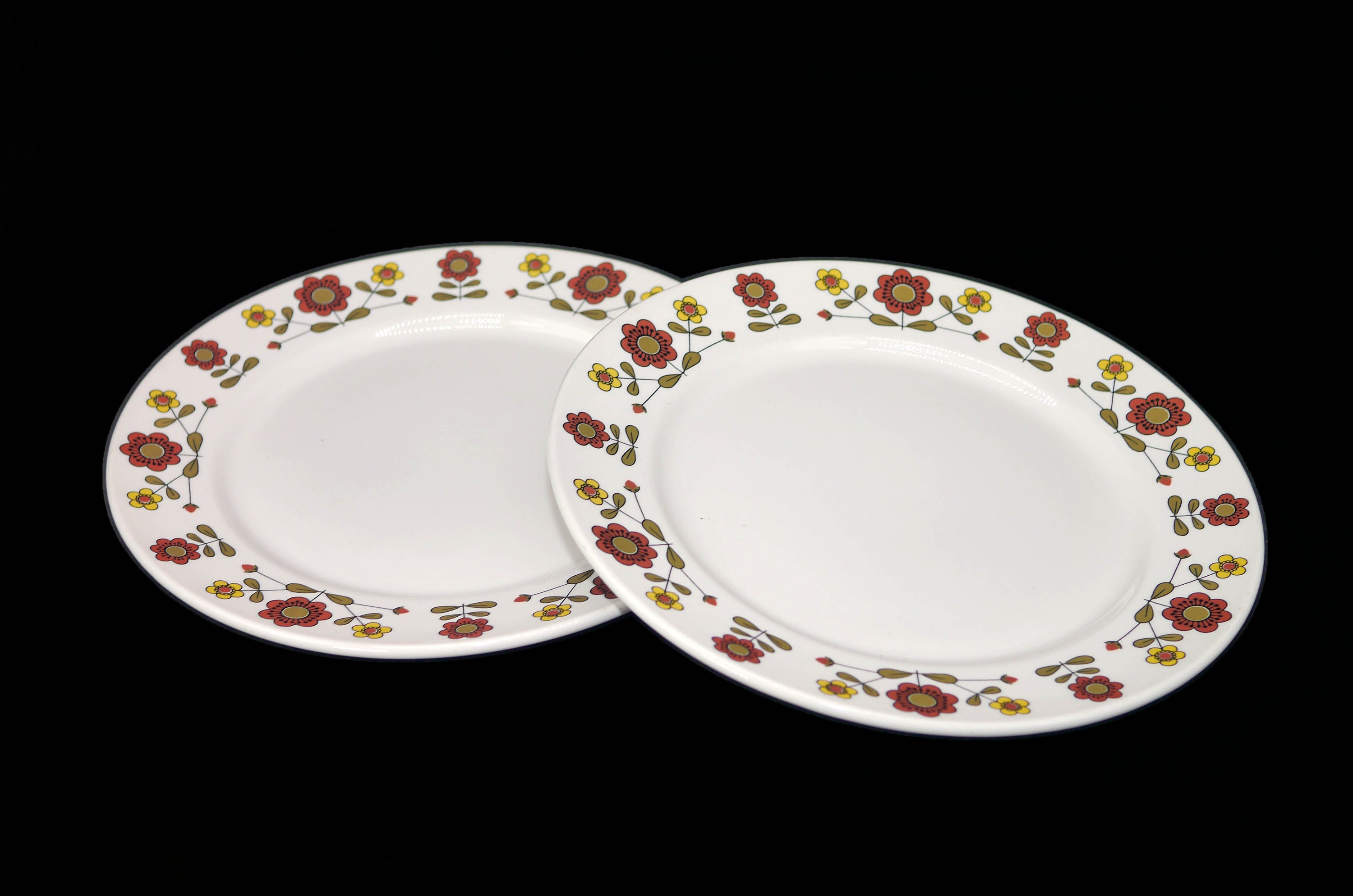 Pair of Grindley 10-72 dinner plates. Duraline hotelware ...