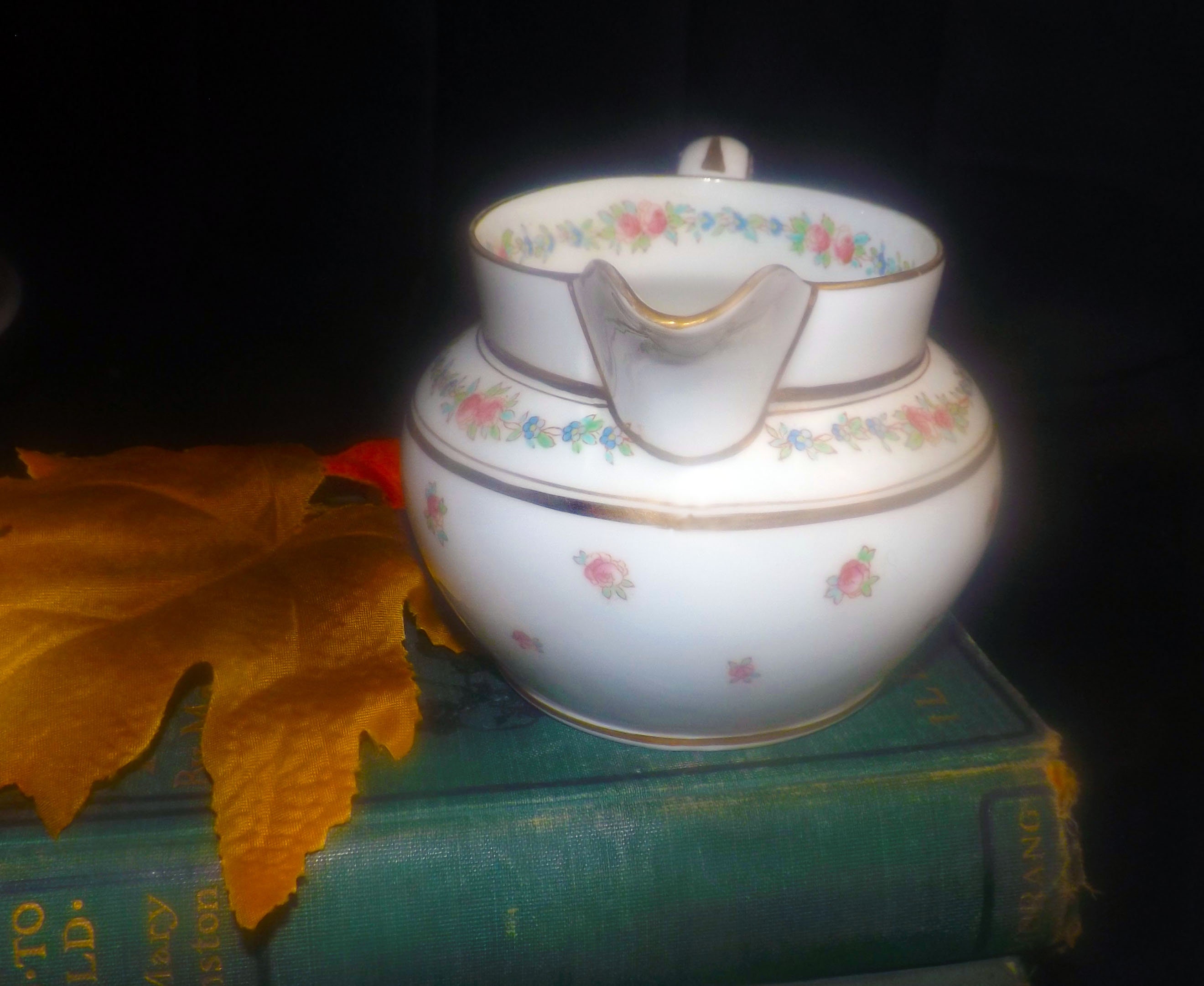 Kitchen & Dining Crescent Pottery 17885 pattern 16-ounce creamer or ...