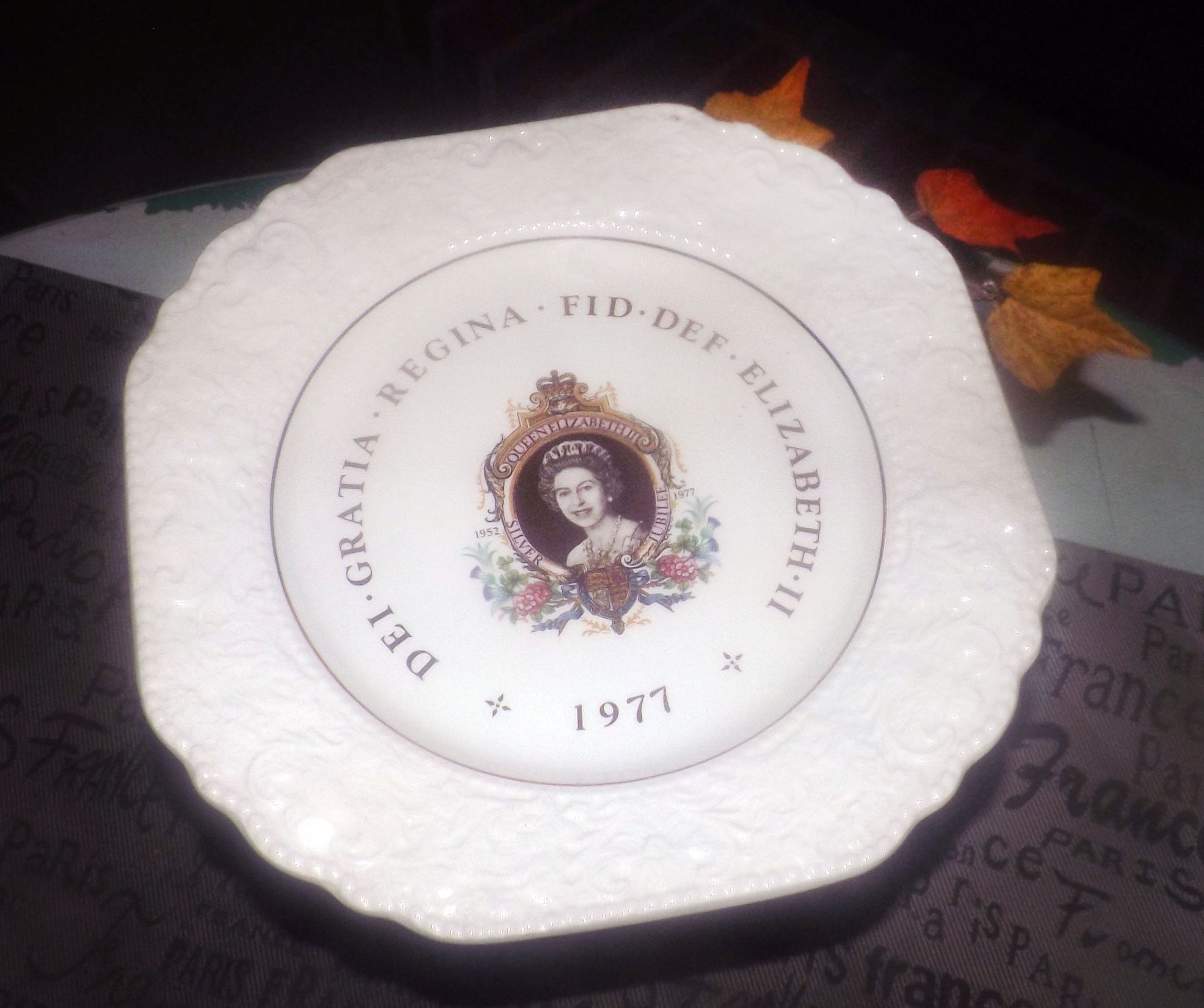 Vintage (1977) Lord Nelson Pottery England Queen Elizabeth II Silver ...