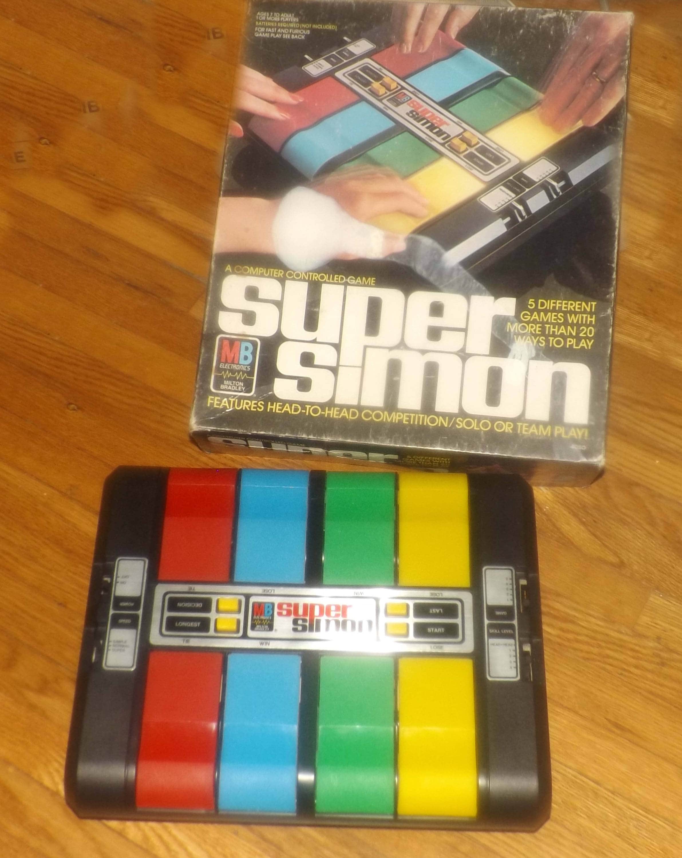 Vintage (1979) Super Simon electronic board game published in Canada by ...