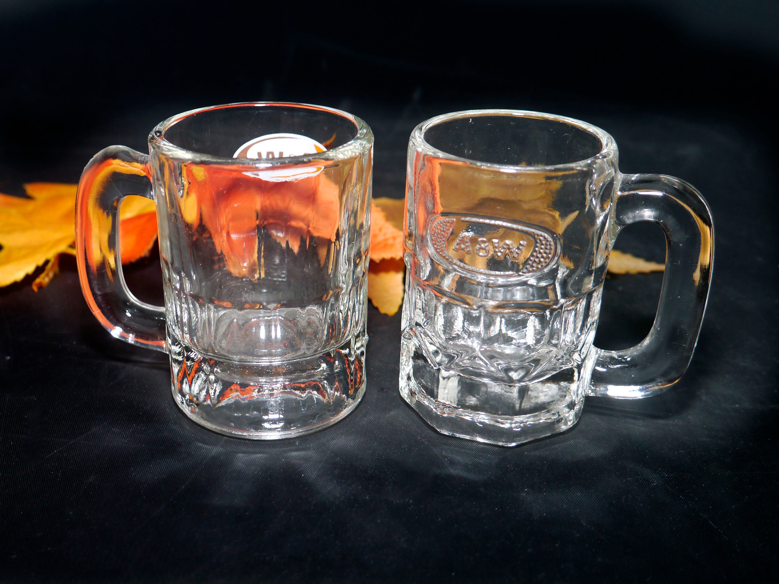 Pair of vintage (1980s) A&W Root Beer mini | baby | 4-ounce mugs ...