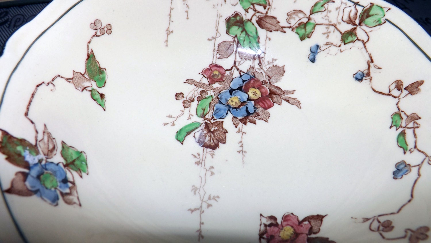 Quite vintage (1930s) art-nouveau inspired Royal Doulton Kew pattern ...