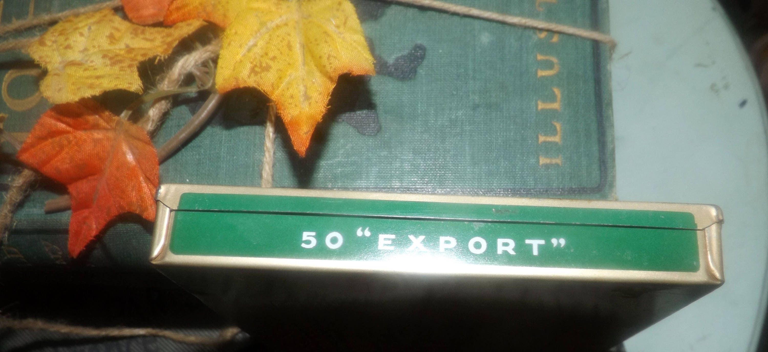 Vintage (1960s) MacDonald's Gold Standard Virginia Cigarettes hinged ...