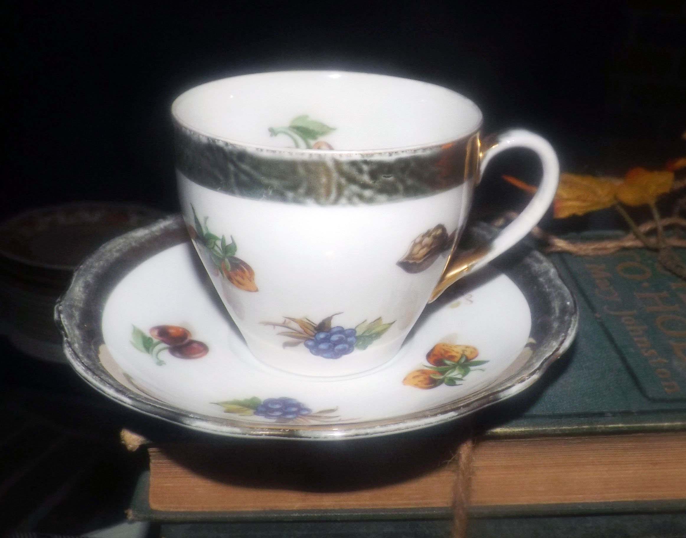 Vintage (1930s) Epiag (Springer) Czechoslovakia EPI164 hand-painted tea ...
