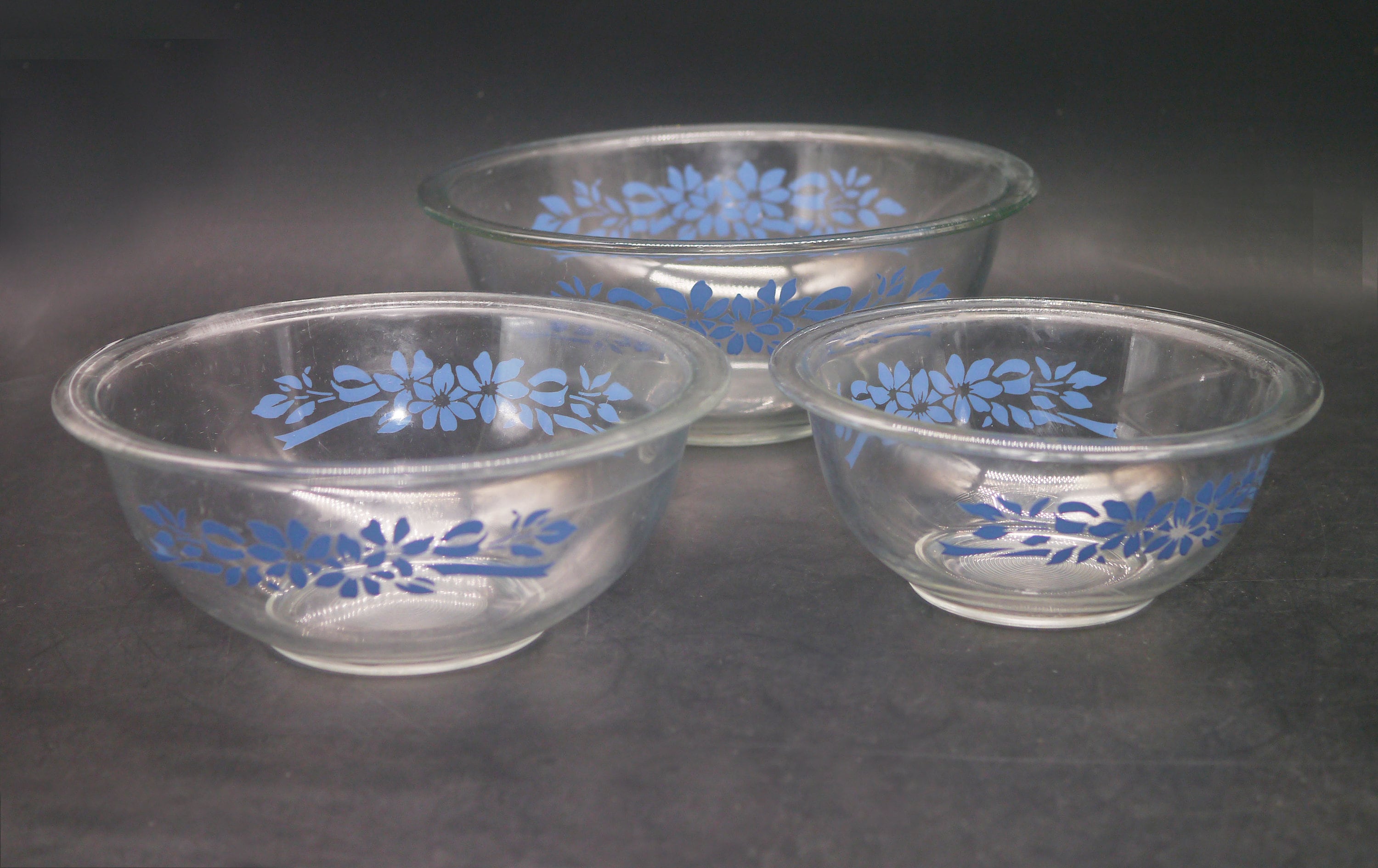 Three Pyrex PYR39 blue-and-white glass mixing bowls made in the USA ...