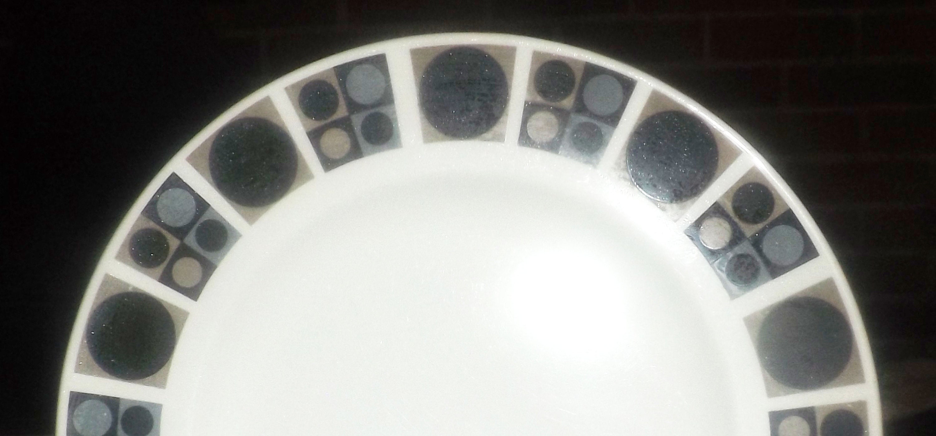 Three Midwinter Focus large dinner plates made in England. Barbara ...