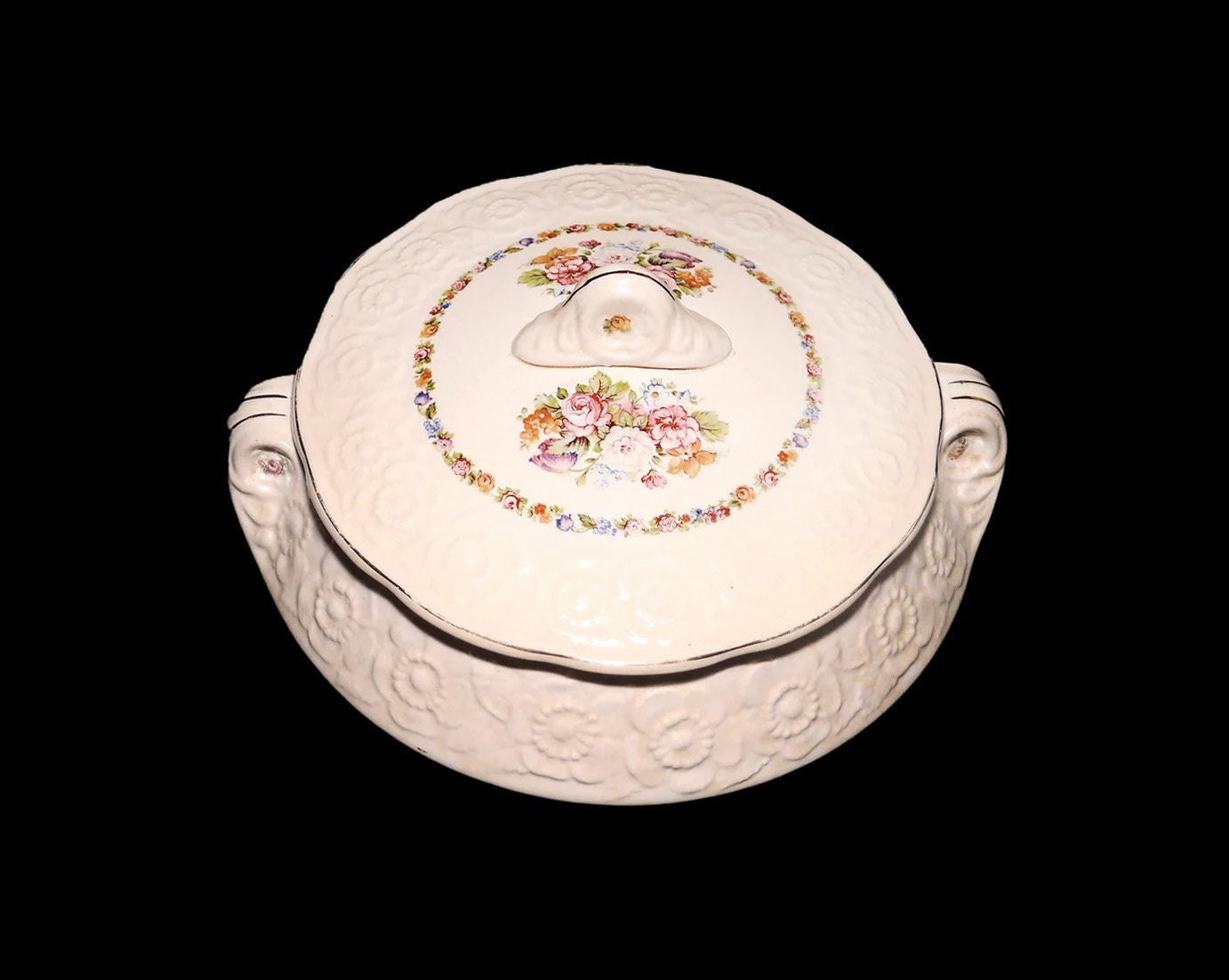 Sovereign Potters 322-37 floral covered vegetable serving bowl. Floral ...