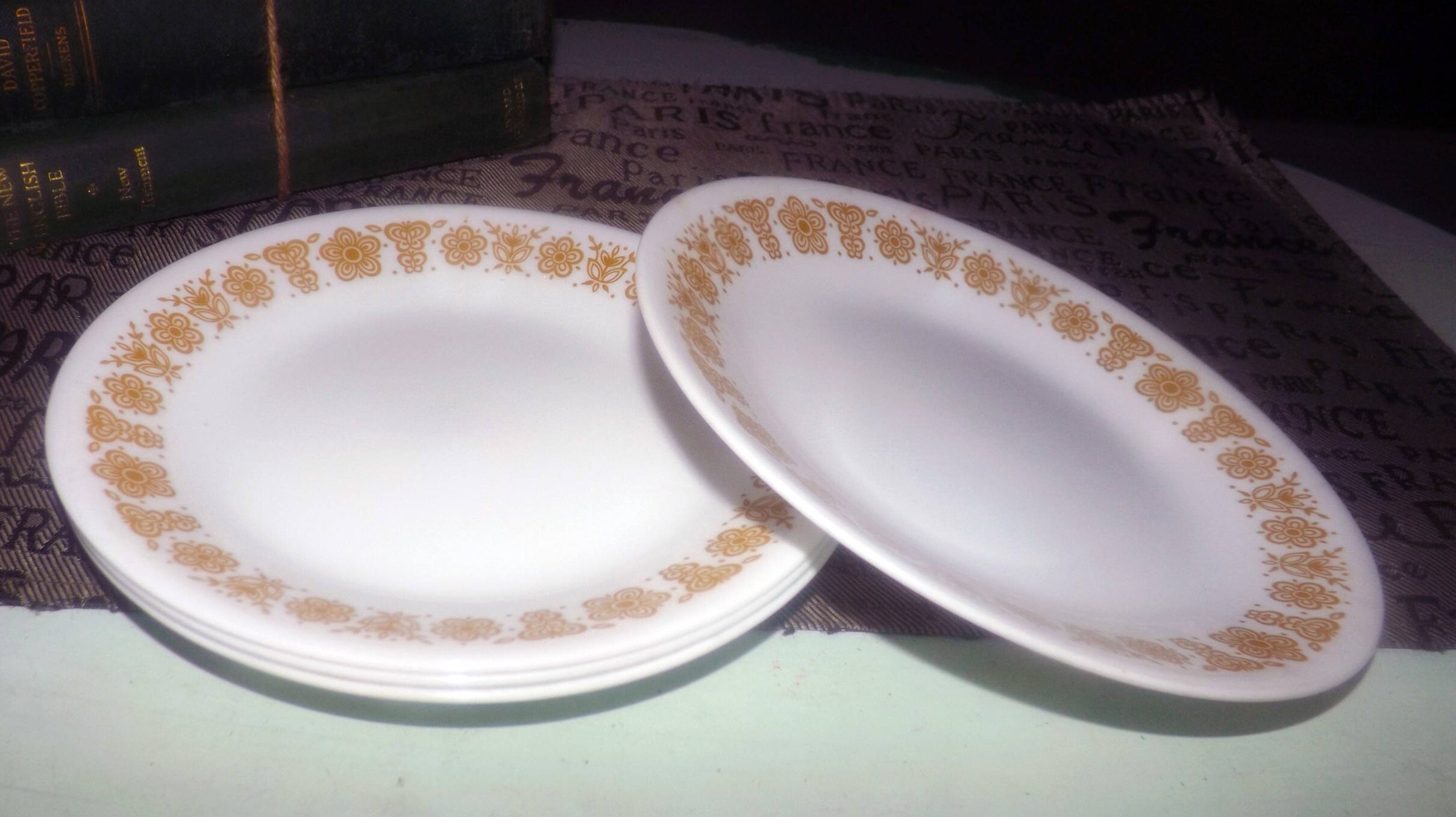 Retro vintage (1970s) Corelle Corning Butterfly Gold bread, dessert ...