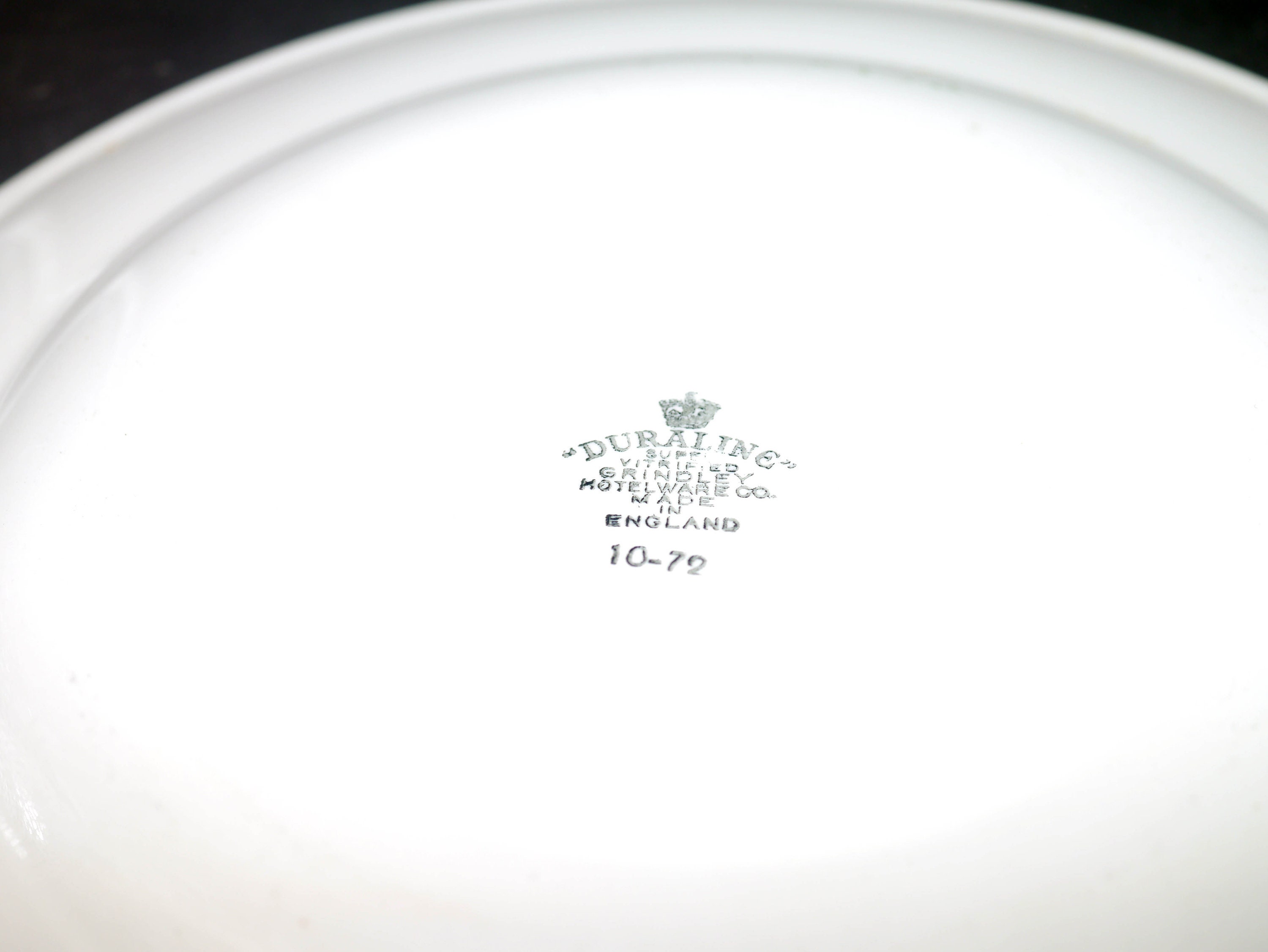 Pair of Grindley 10-72 dinner plates. Duraline hotelware ...