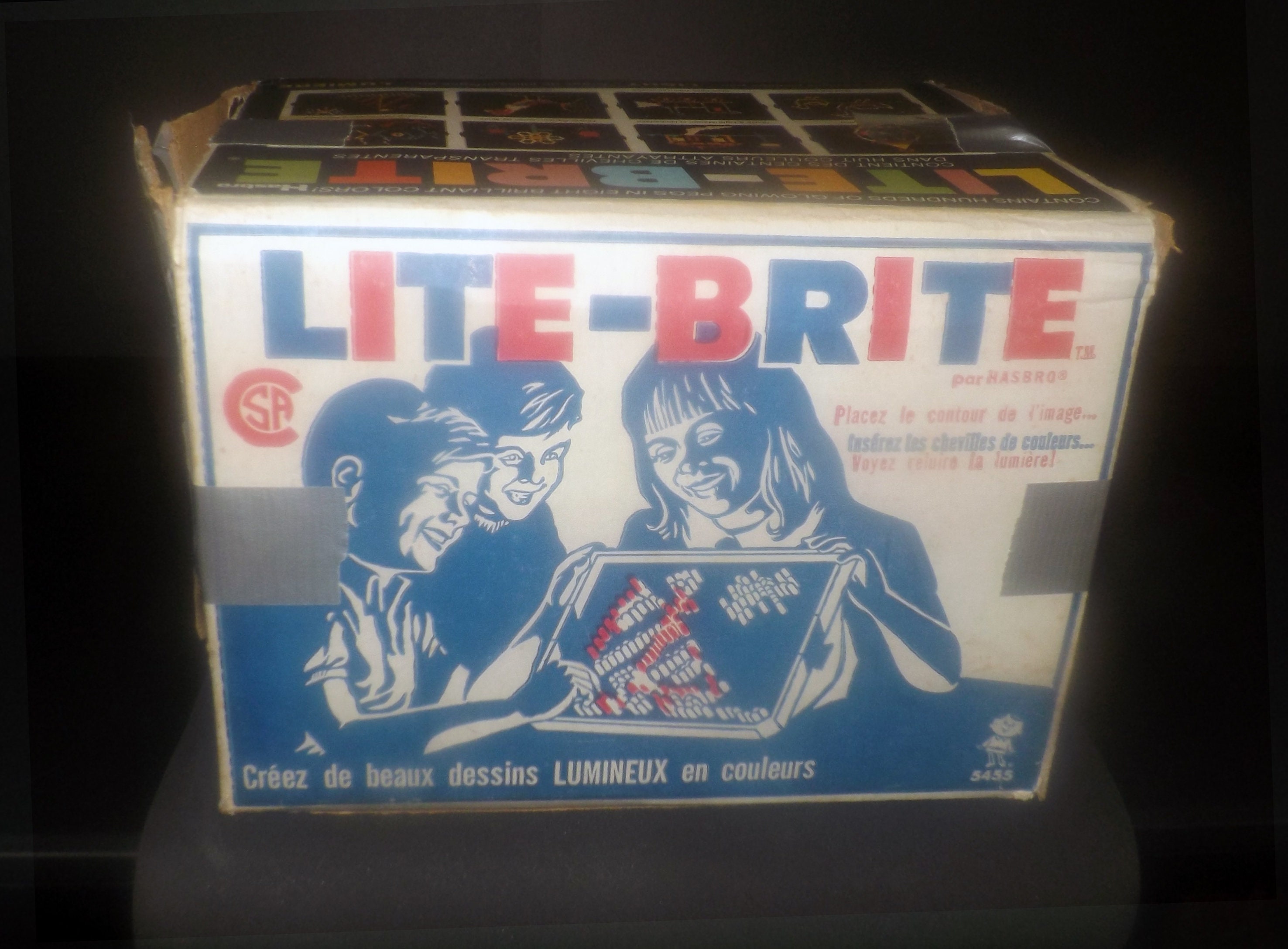 Hasbro Lite Brite toy. Original box, 32 paper design refills ...