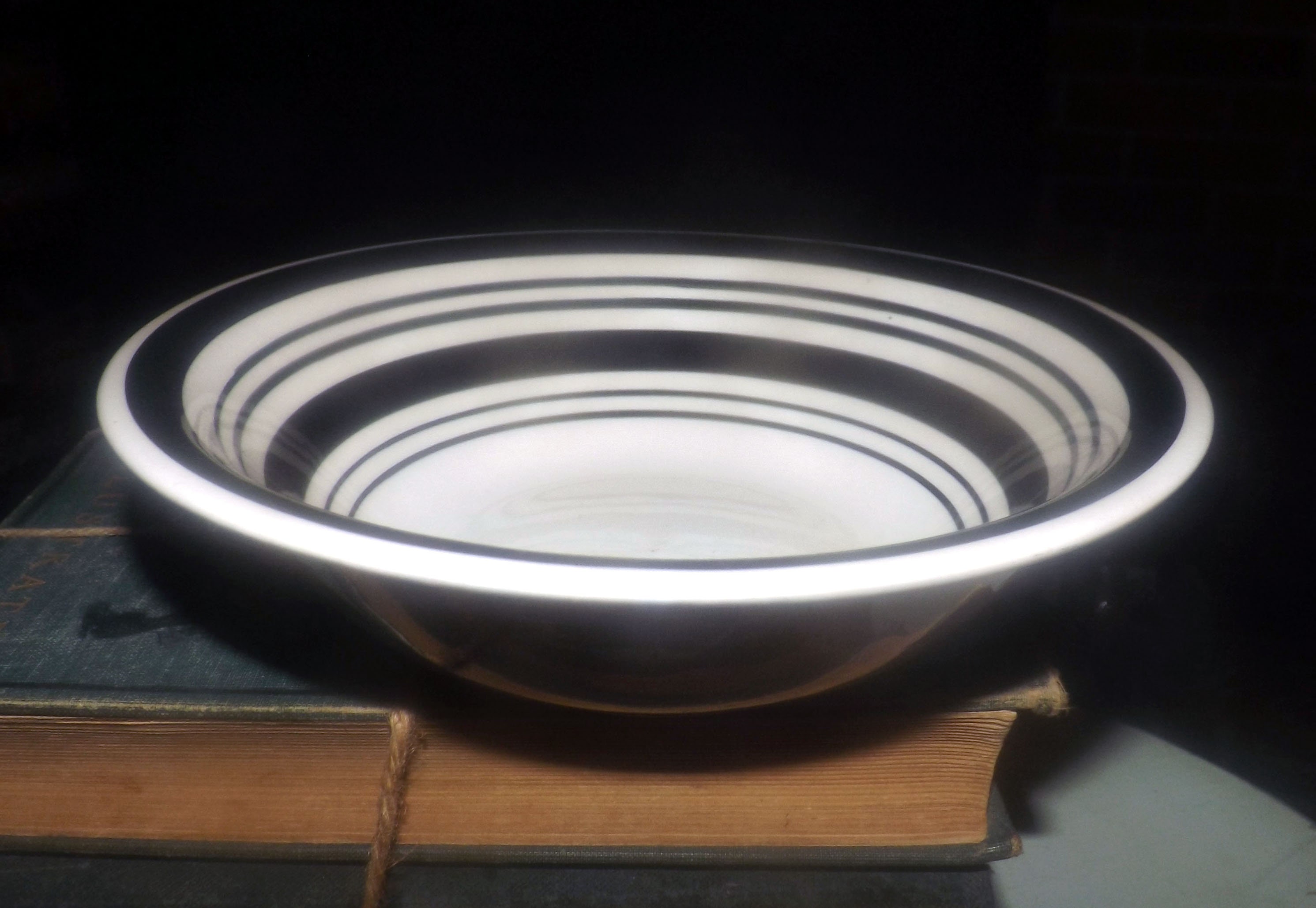 Vintage (1990s) Royal Norfolk black-and-white striped stoneware cereal ...