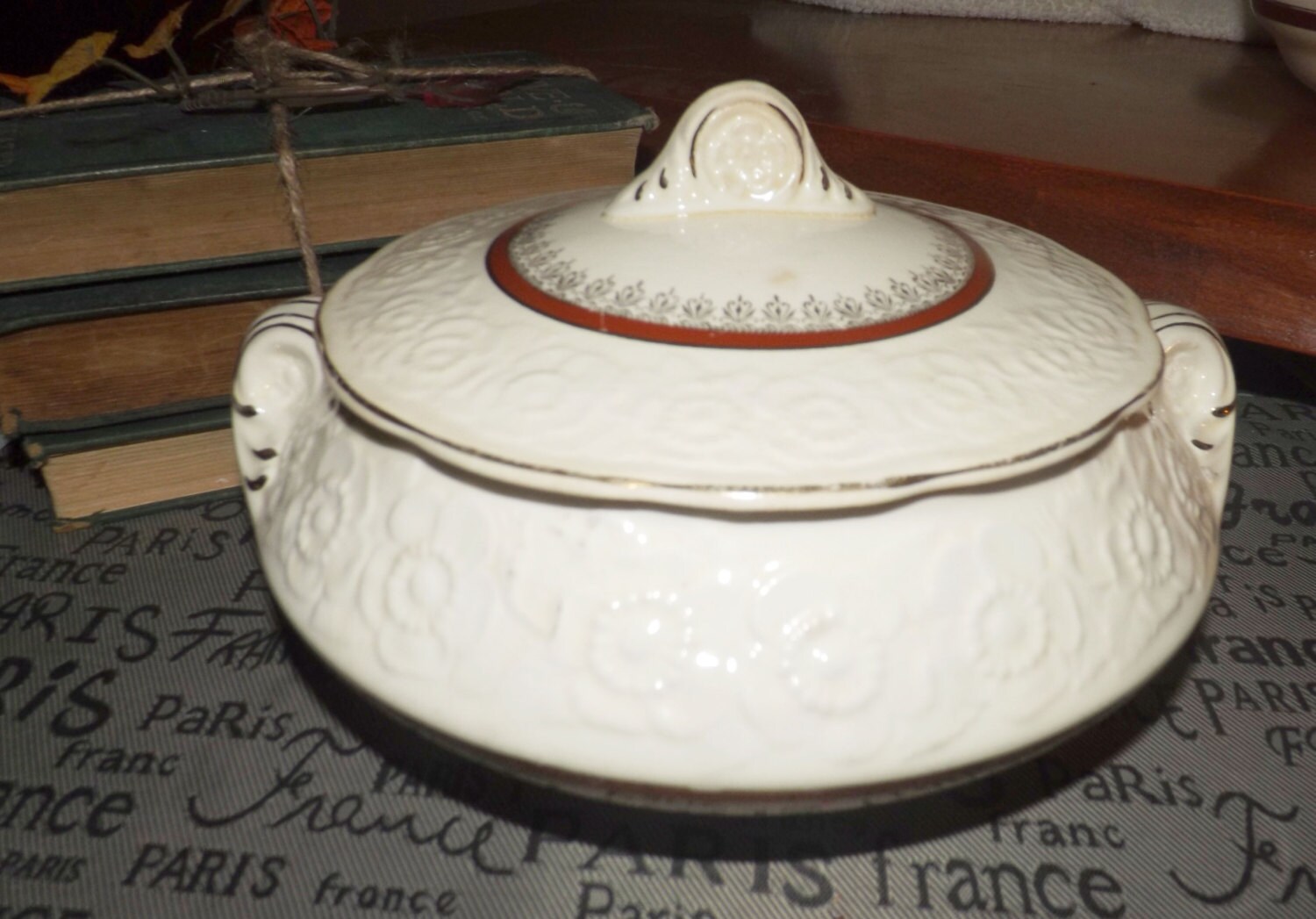 Quite vintage (1930s) Sovereign Potters Treasure O Gold pattern covered ...