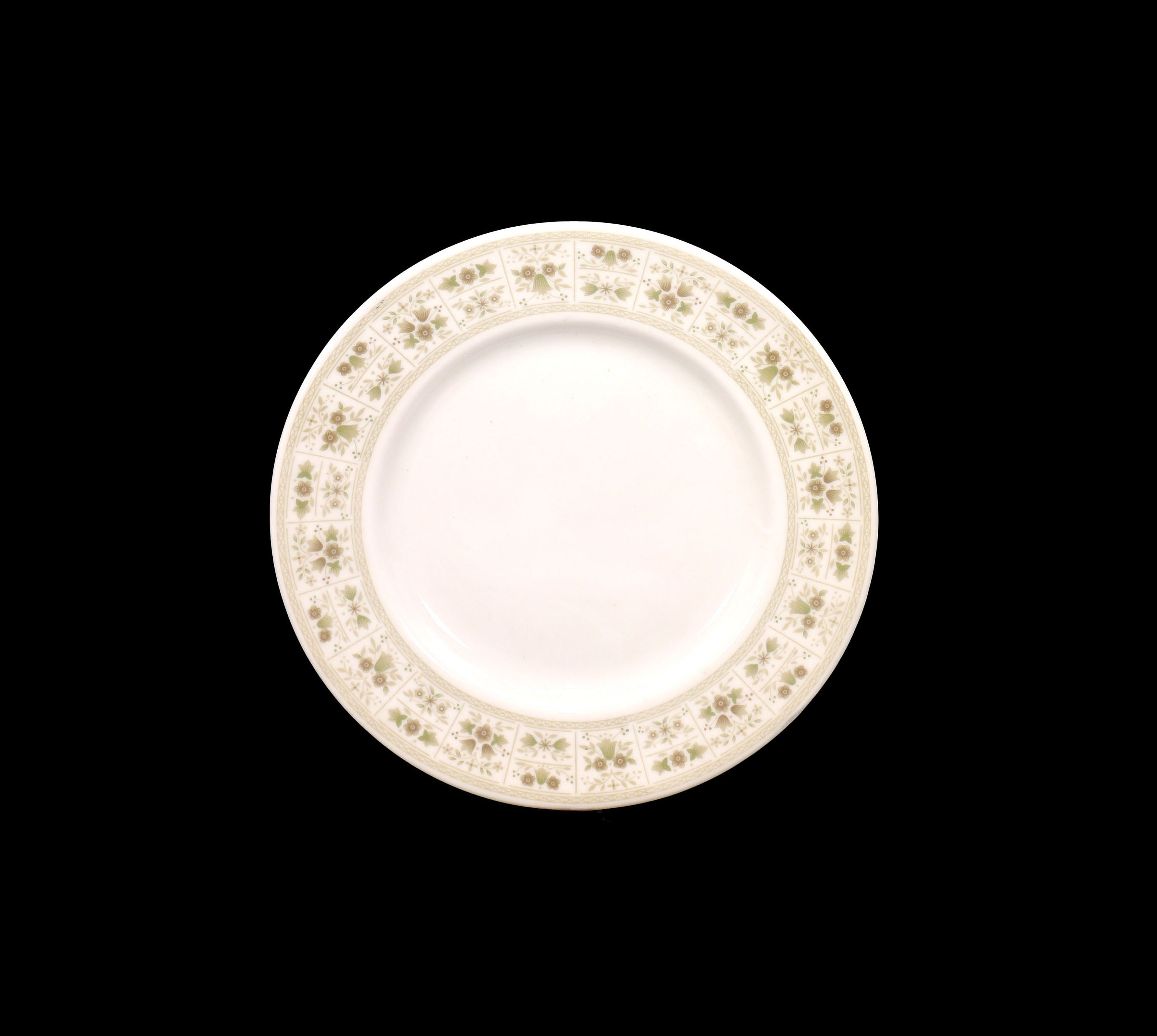 Royal Doulton Samarra TC1039 bread plate. Bone china made in England.