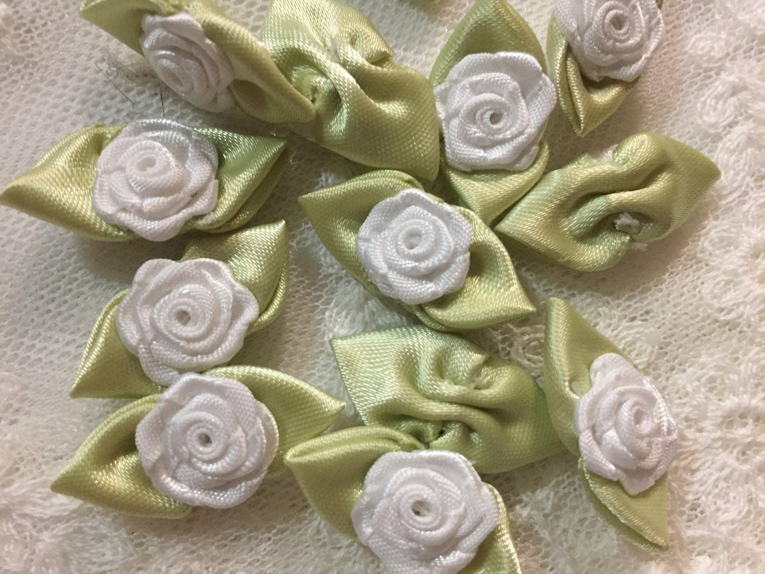 12pcs 1-1/8 White Ribbon Roses With Green Leaves White - Etsy