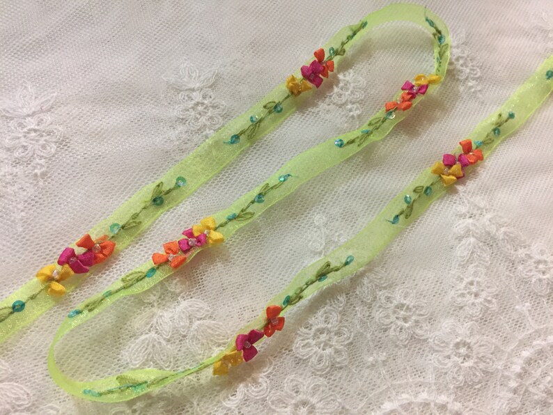 3/8" Apple Green Vintage Embroidered Ribbon W/beads & Sequins on ...