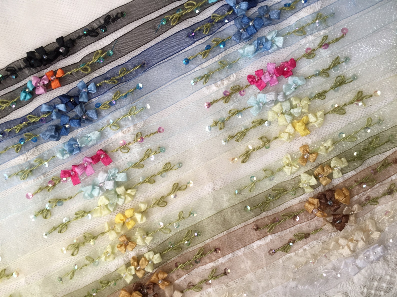 3/8 Vintage Embroidered Ribbon W/beads & Sequins on - Etsy