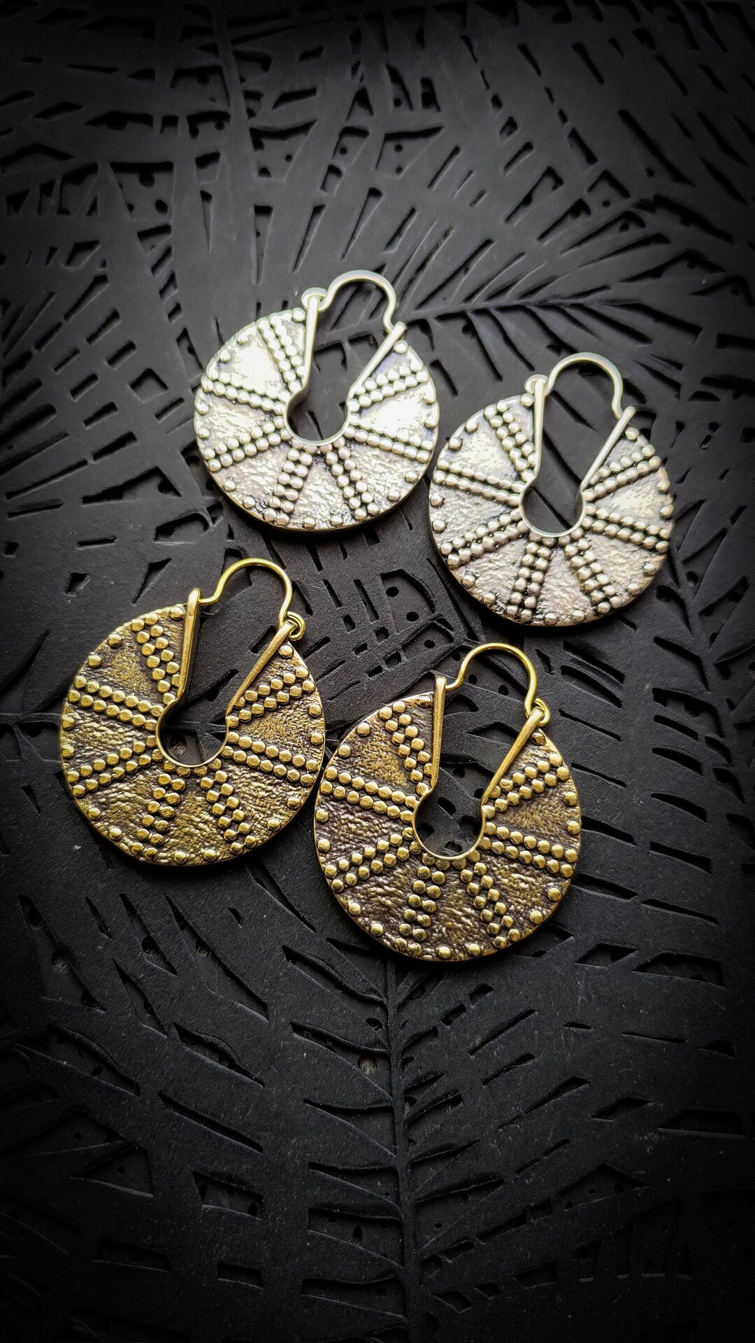 Brass or White Brass Industrial Dots Pattern Textur Wheel Shapes Medium ...