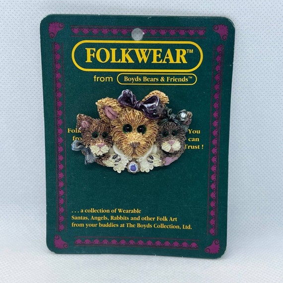 1995 Boyd Bear Folkwear collectible pin brooch - Gem