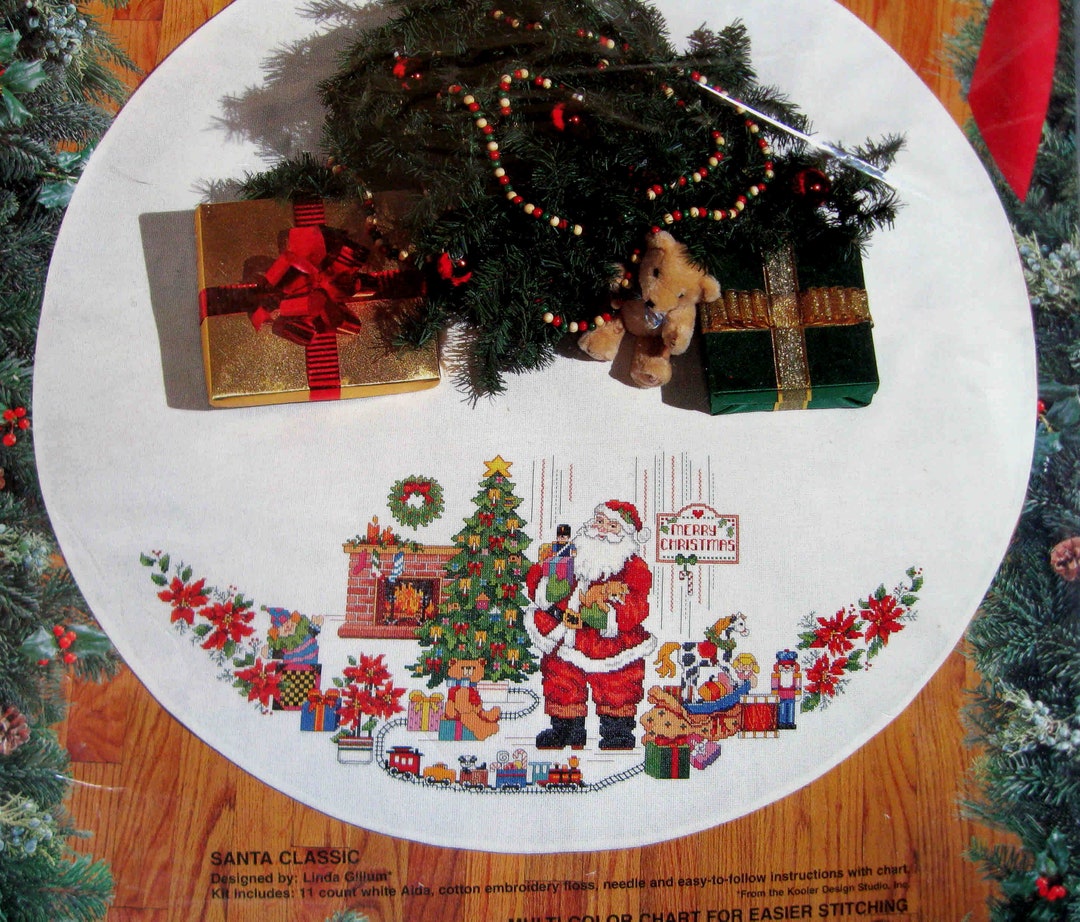 SANTA CLASSIC Christmas Tree Skirt Kit 42" Round/ Santa Counted Cross ...