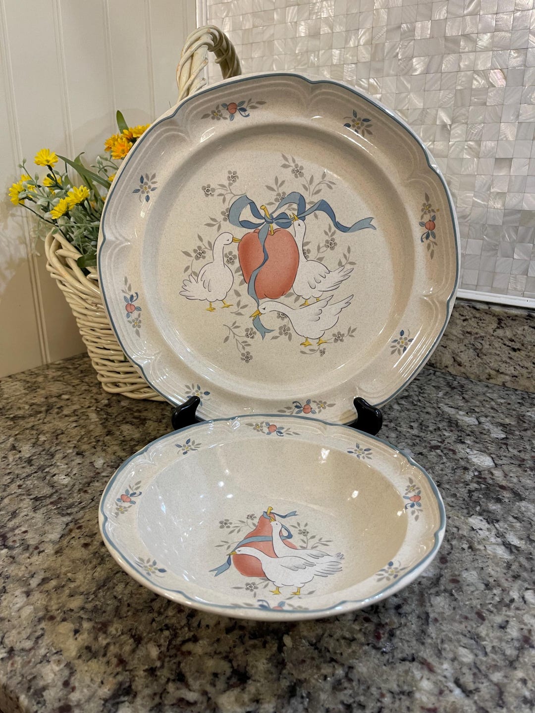 International Country Geese Marmalade 9" Round Vegetable Bowl and 12 ...