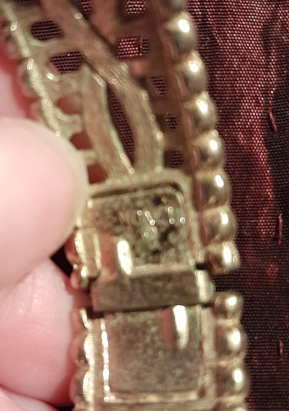 Vintage Monet Infinity Symbol Etched Lacy Golden Cuff… - Gem