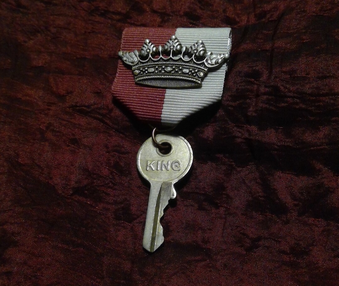Crown & Key Medal / Regalia, Antiqued Crown With Vintage king Key ...