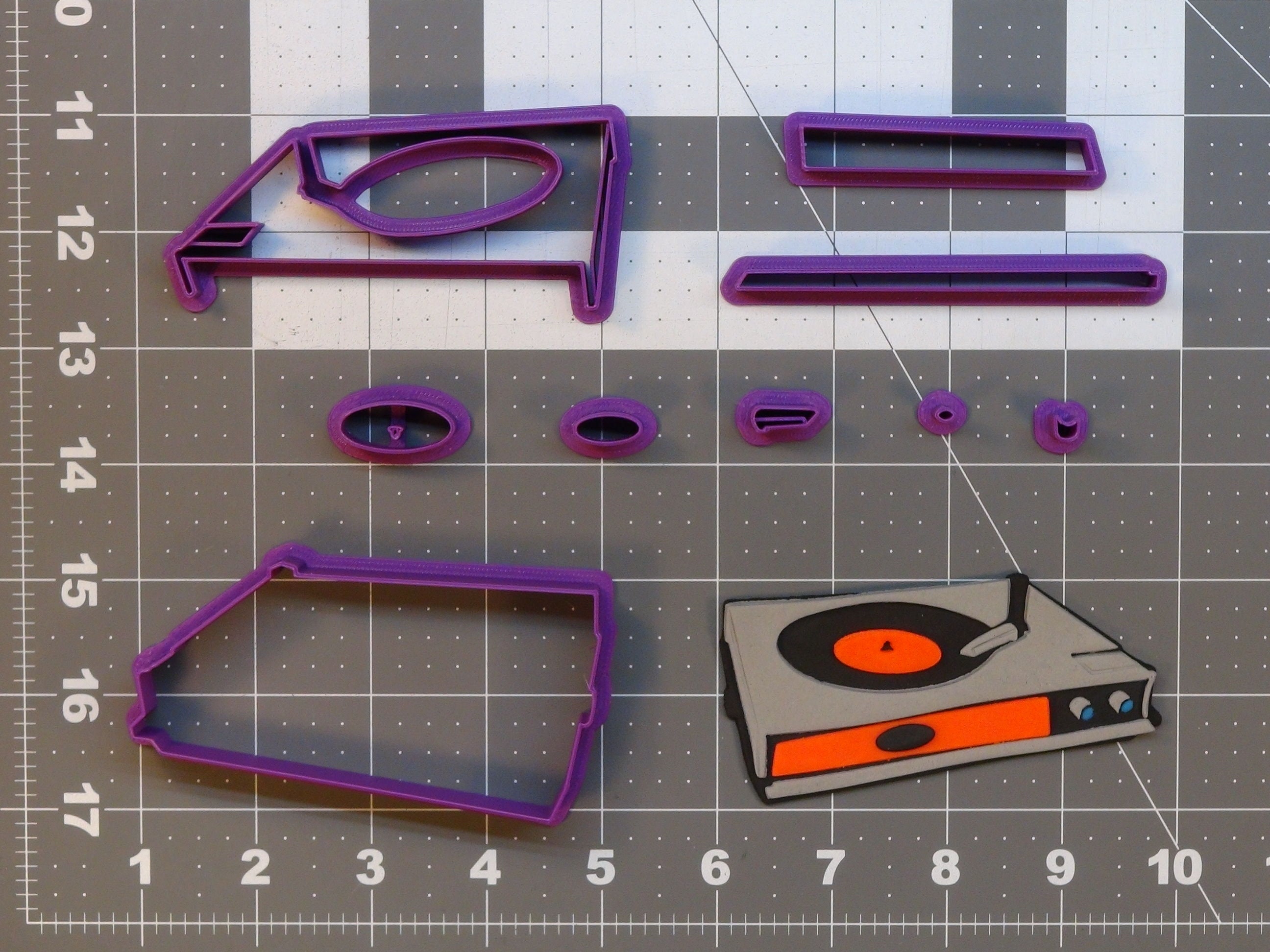 Record Player 266-A765 Cookie Cutter Set | Etsy