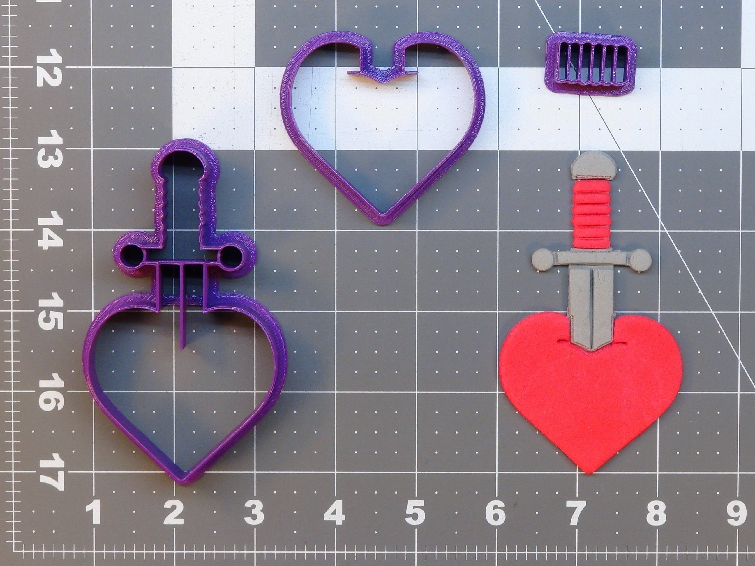 Sculpting & Forming Ceramics & Pottery Hand and Dagger Clay Cutter ...