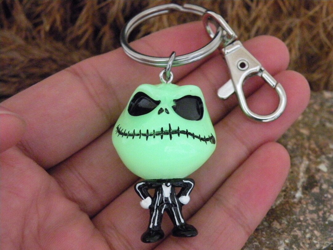 Glowing 3D Skeleton Jack Skull Necklace Glow Skull Pendant Keychain ...