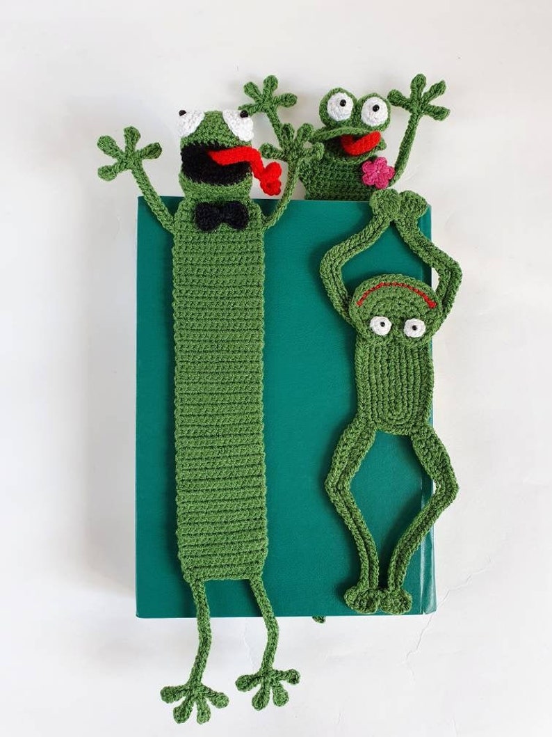 Crochet Frog Bookmark Set: Handmade Animal Lover Gift - Etsy