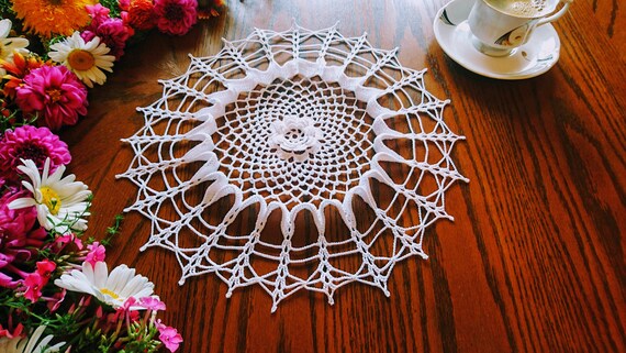 Round Lace Doily Wedding Centerpiece and Romantic Table | Etsy