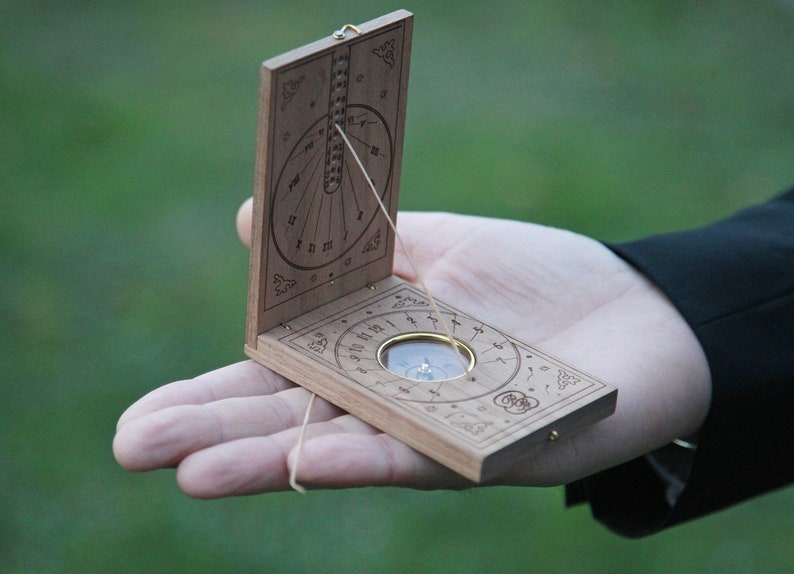 Handmade Travel Sundial With Working Compass / International Version ...
