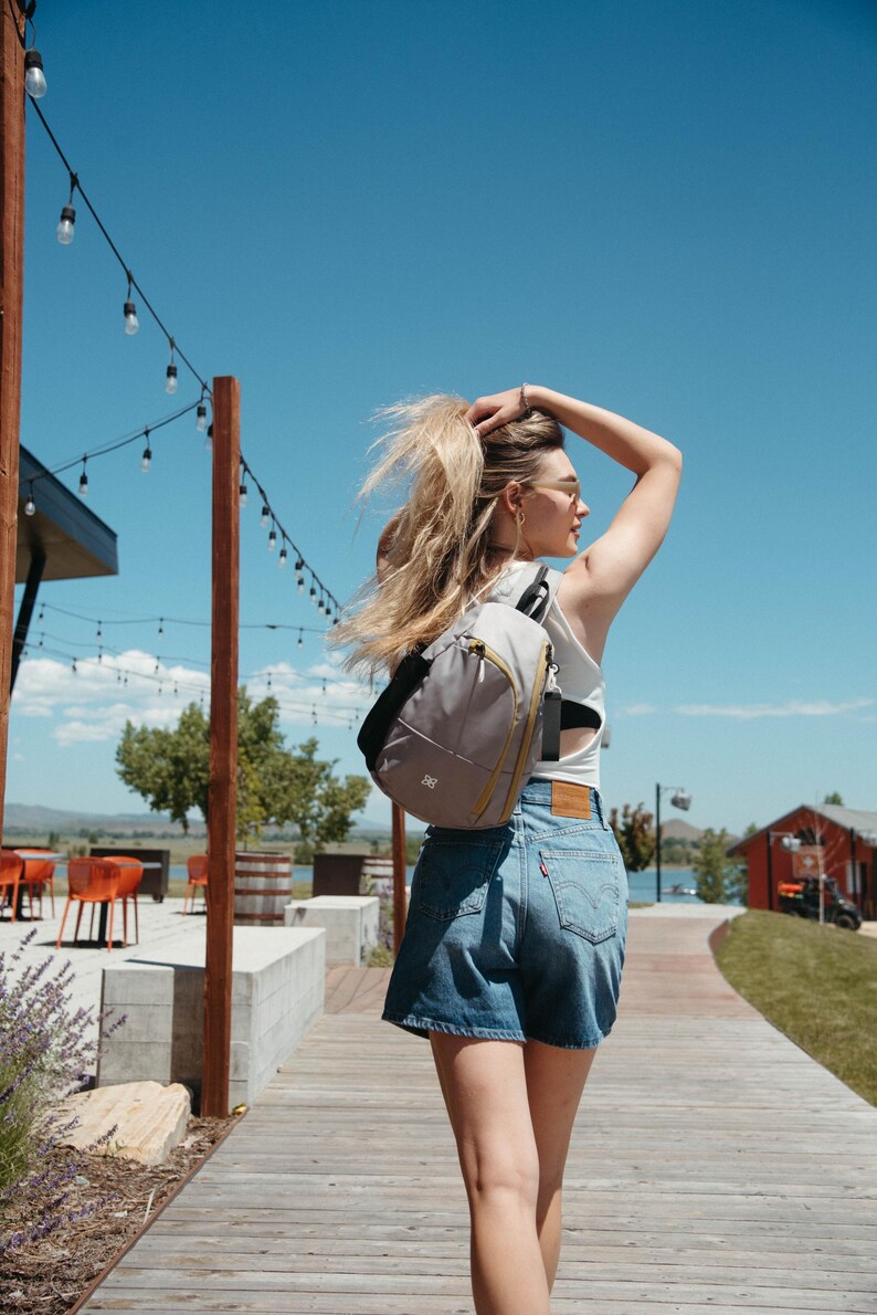 Sherpani Wayfarer | Two-way Sling Backpack With RFID Protection - Etsy